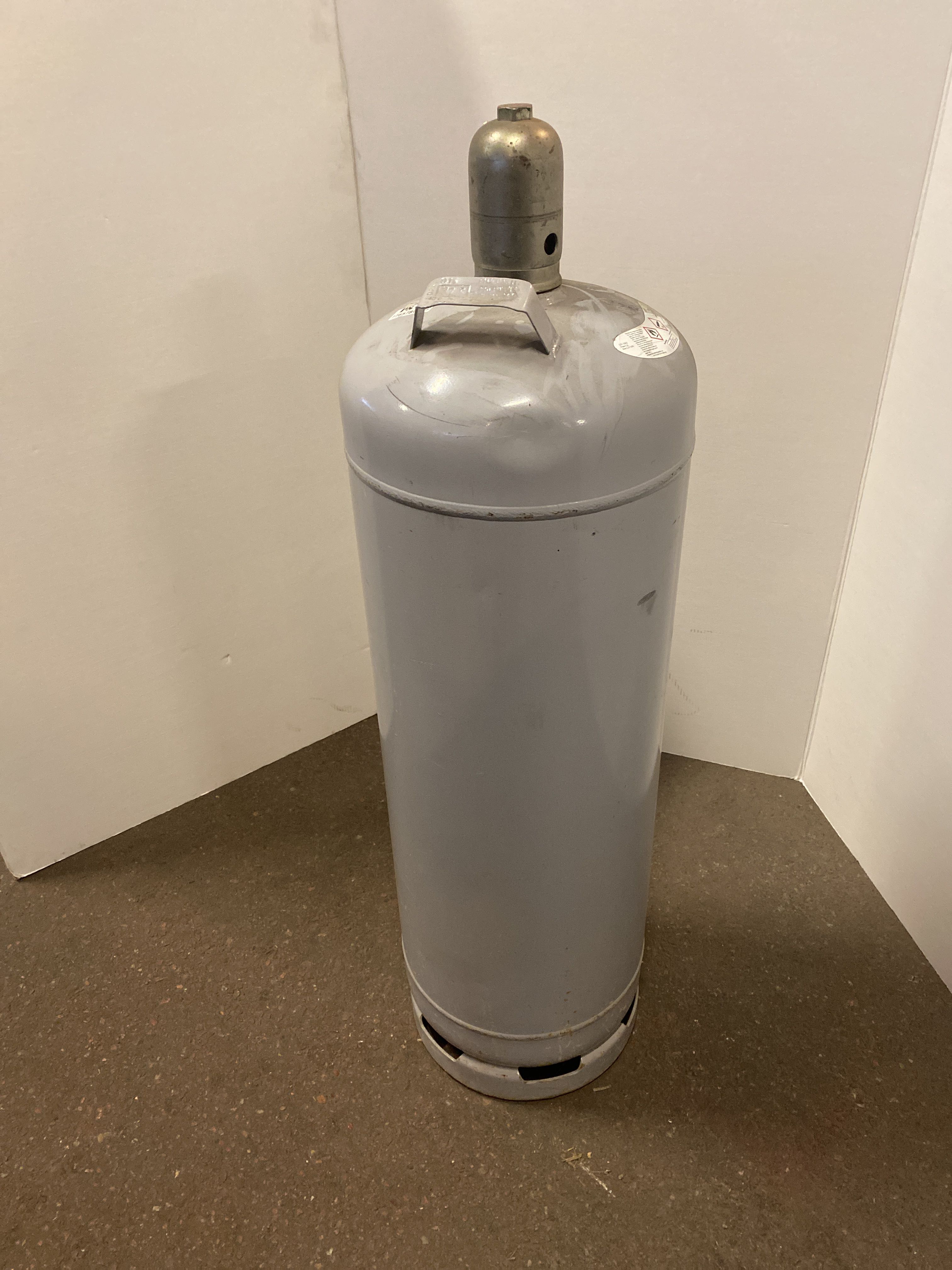 Gasoltub P45 - Auktioner online - Nätauktioner & Konkursauktioner | PS ...