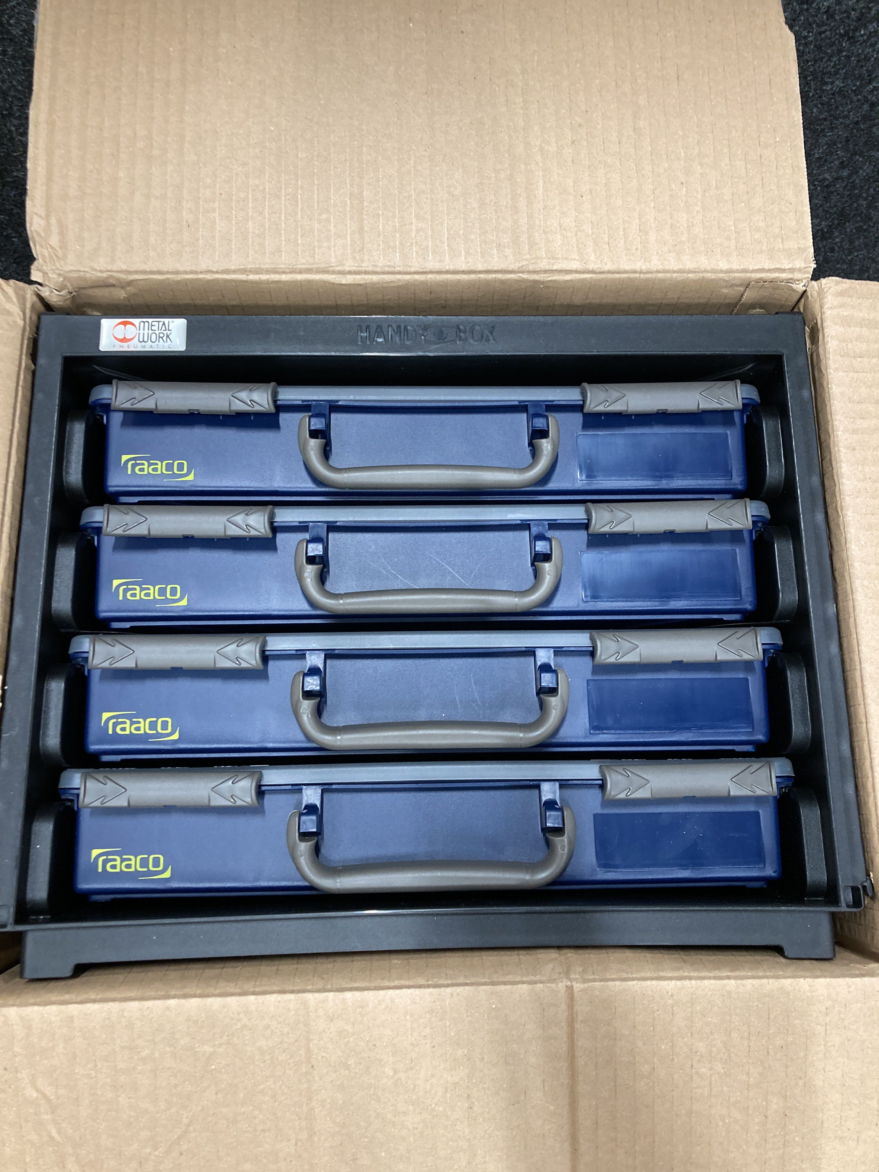 Service box with compressed air connections Raaco - PS Auction - We ...