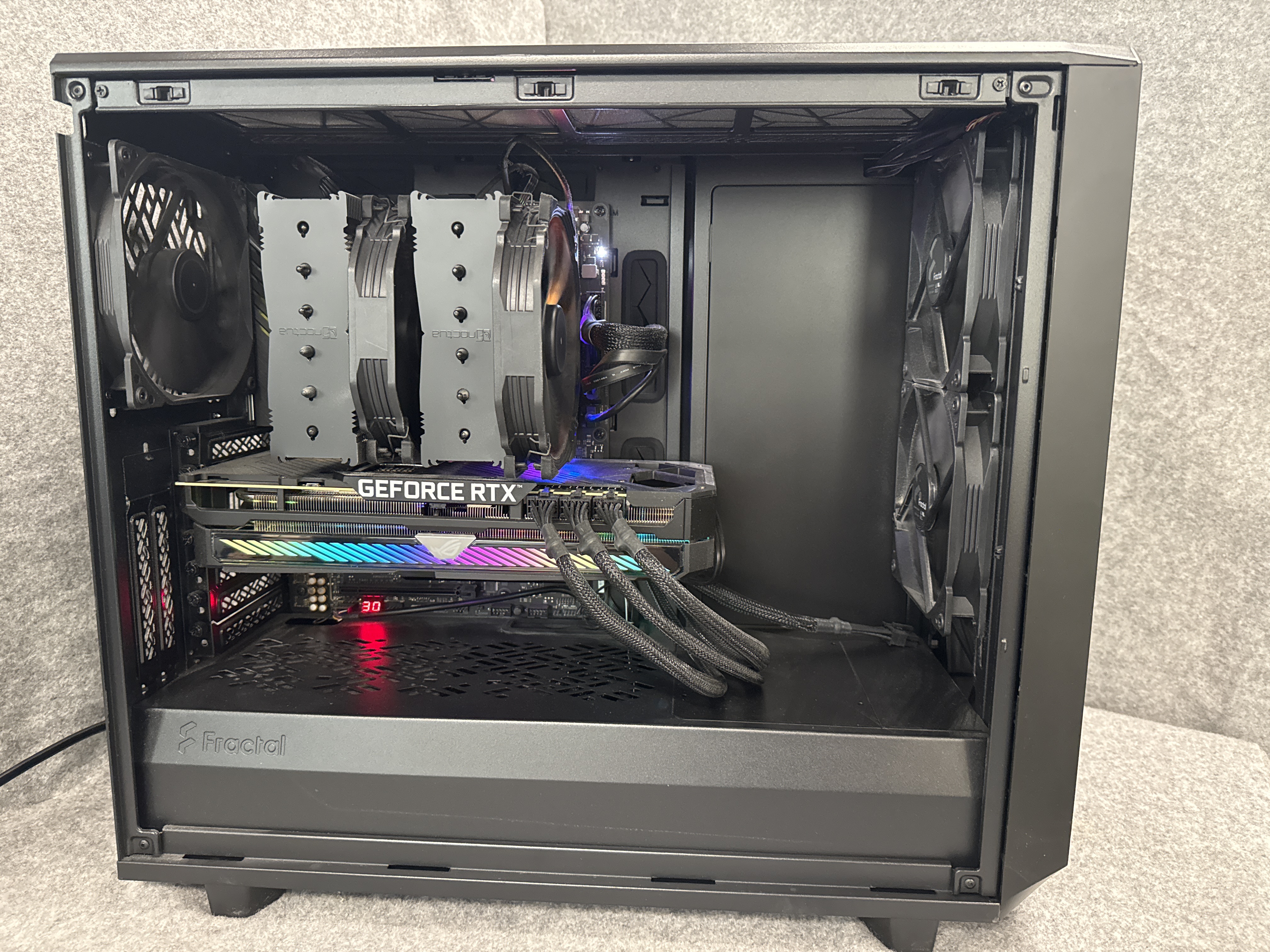 Stationär speldator - Fractal Design - Auktioner online - Nätauktioner ...