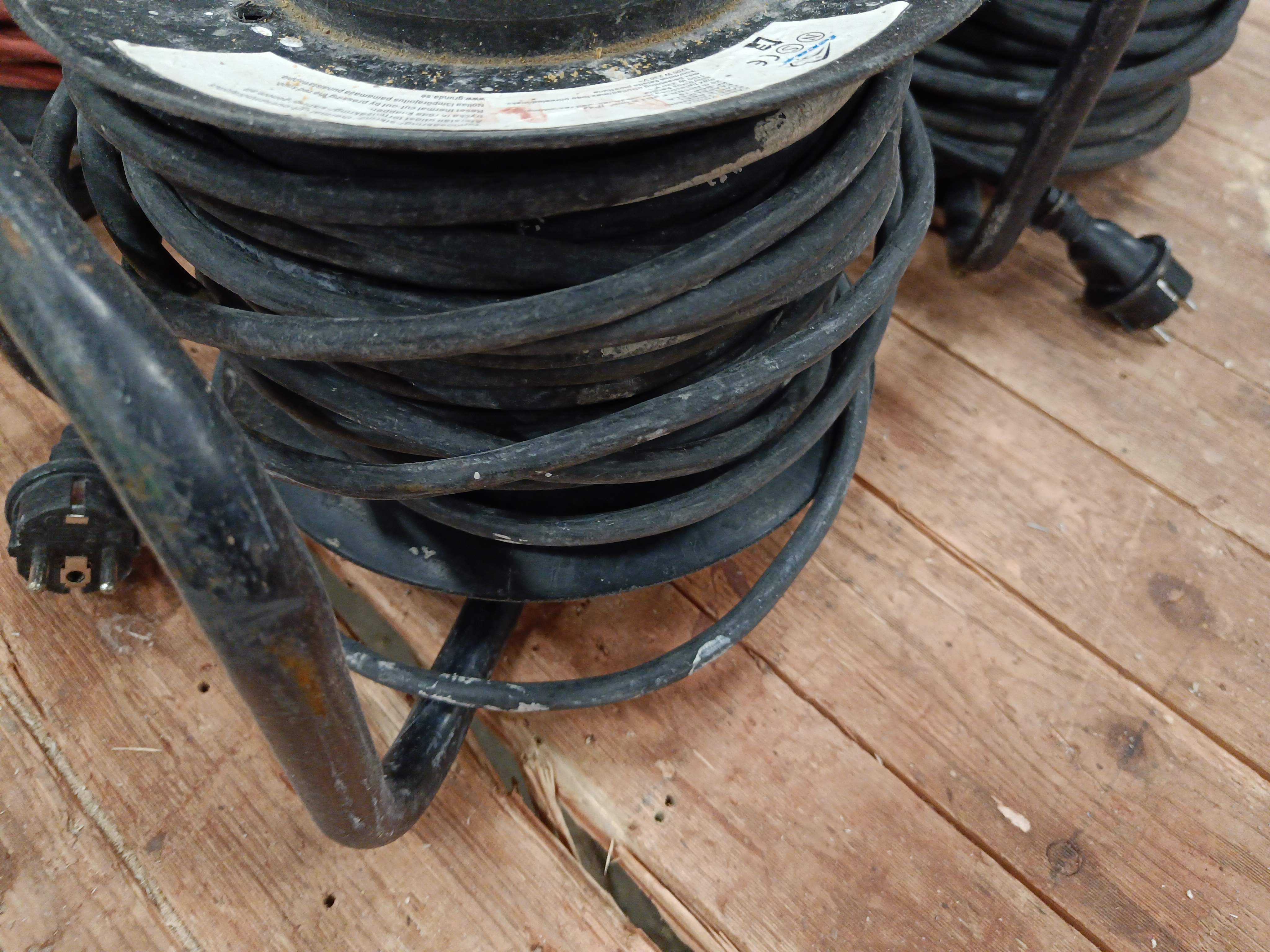 Four cable reels 220-Volt - PS Auction - We value the future - Largest ...