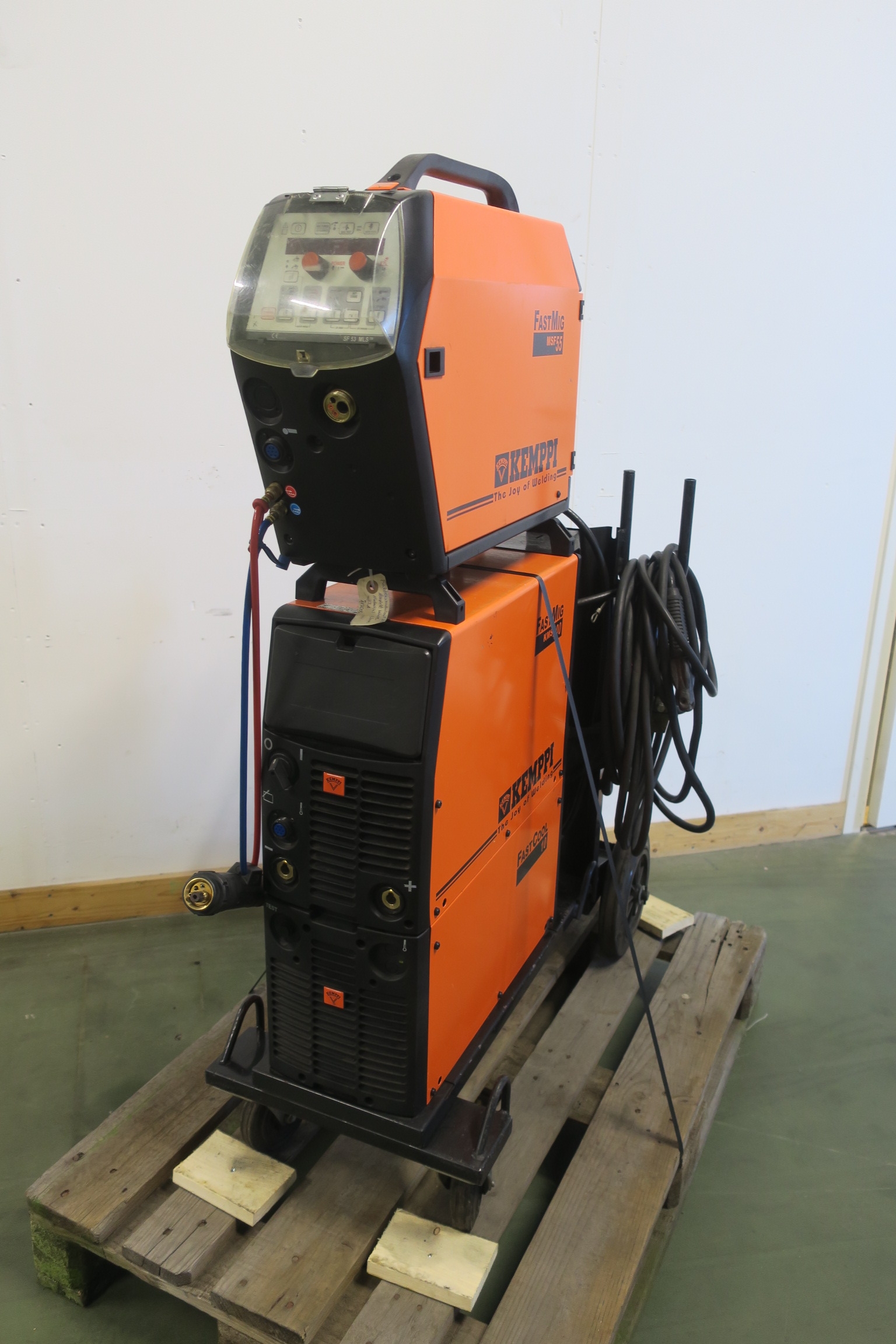Mig welding machine Kemppi FastMig KMS 400 Synergic - PS Auction - We ...