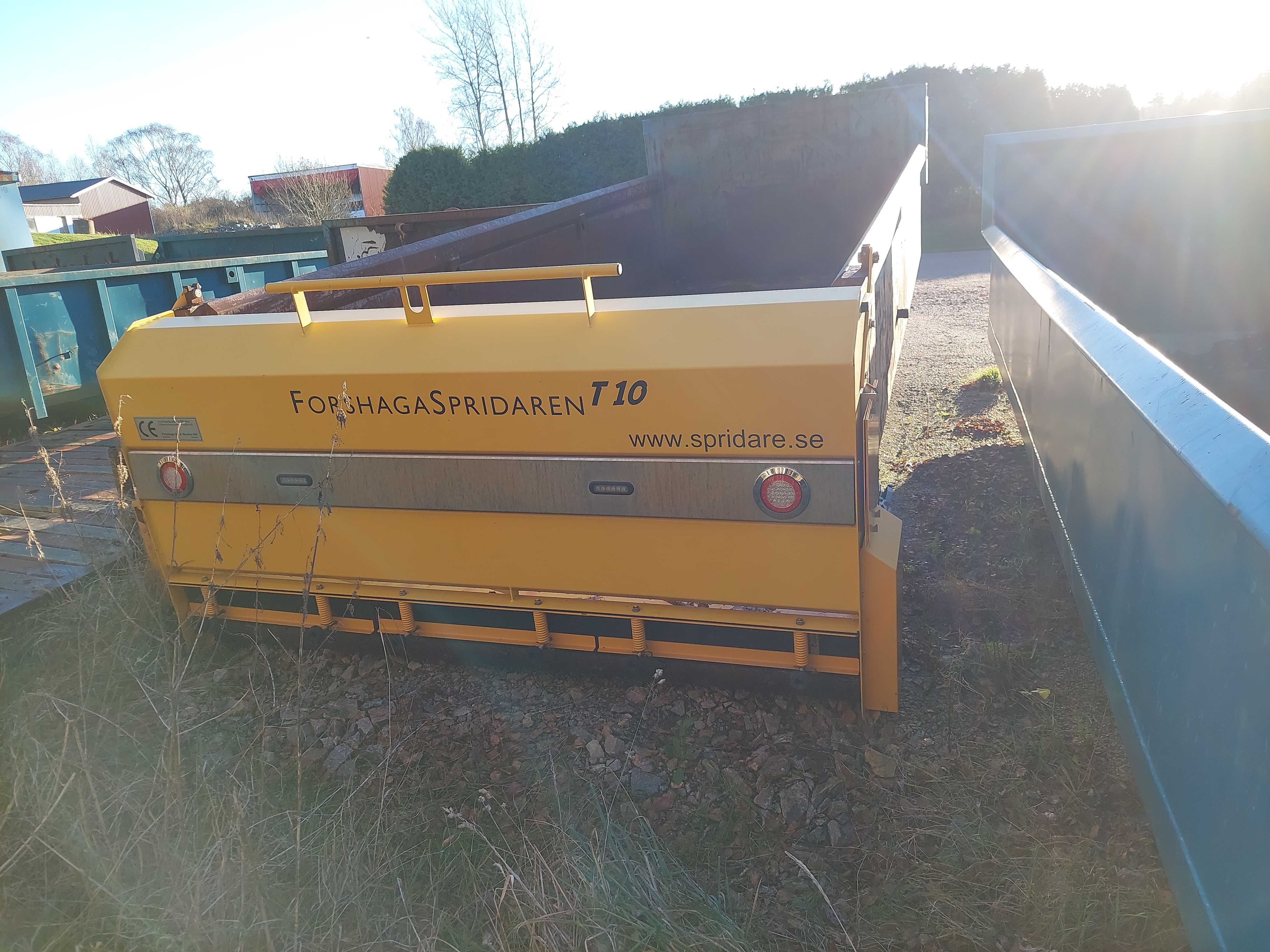 Forshaga spreader T10 -250 with Schaktflak - PS Auction - We value the ...