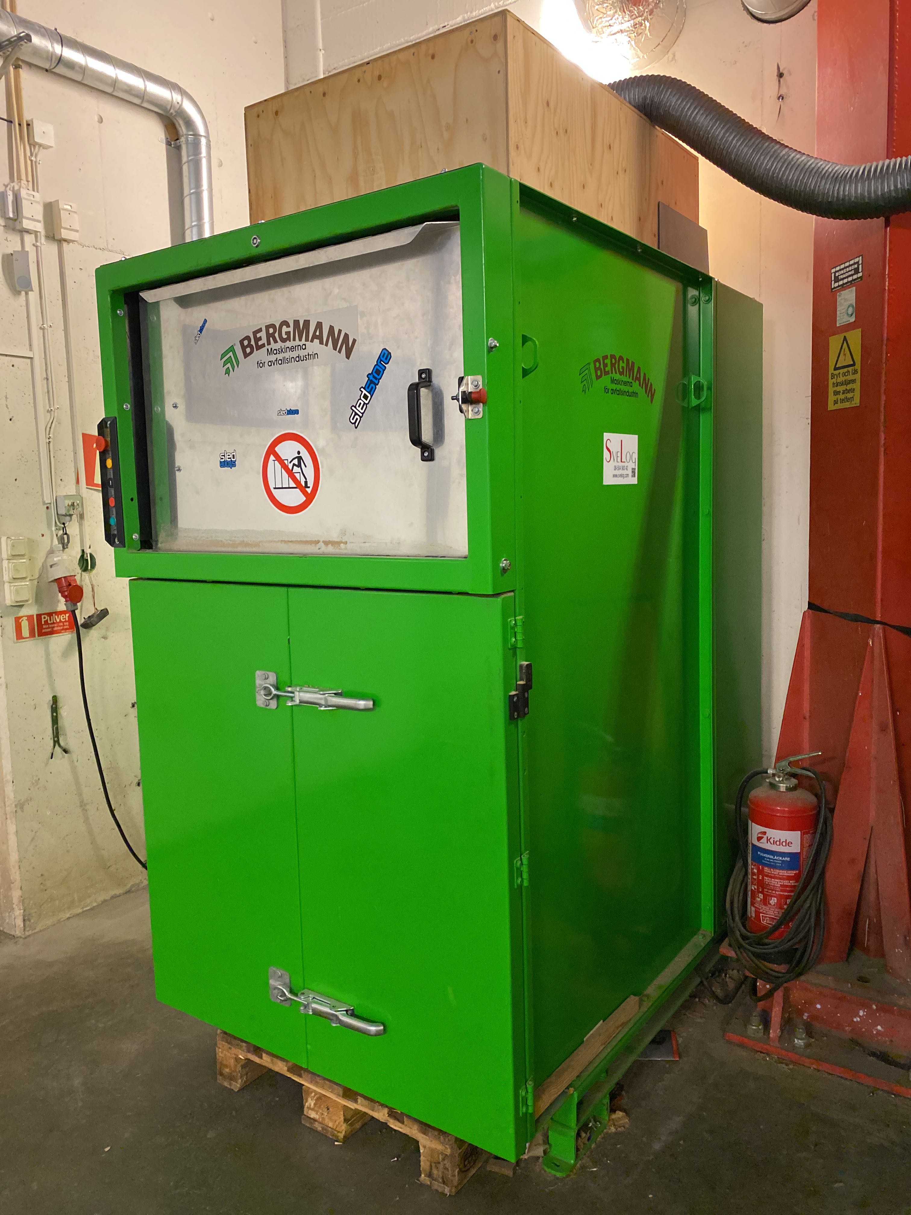 Roto-Compactor Sack Compressor - PS Auction - We value the future ...
