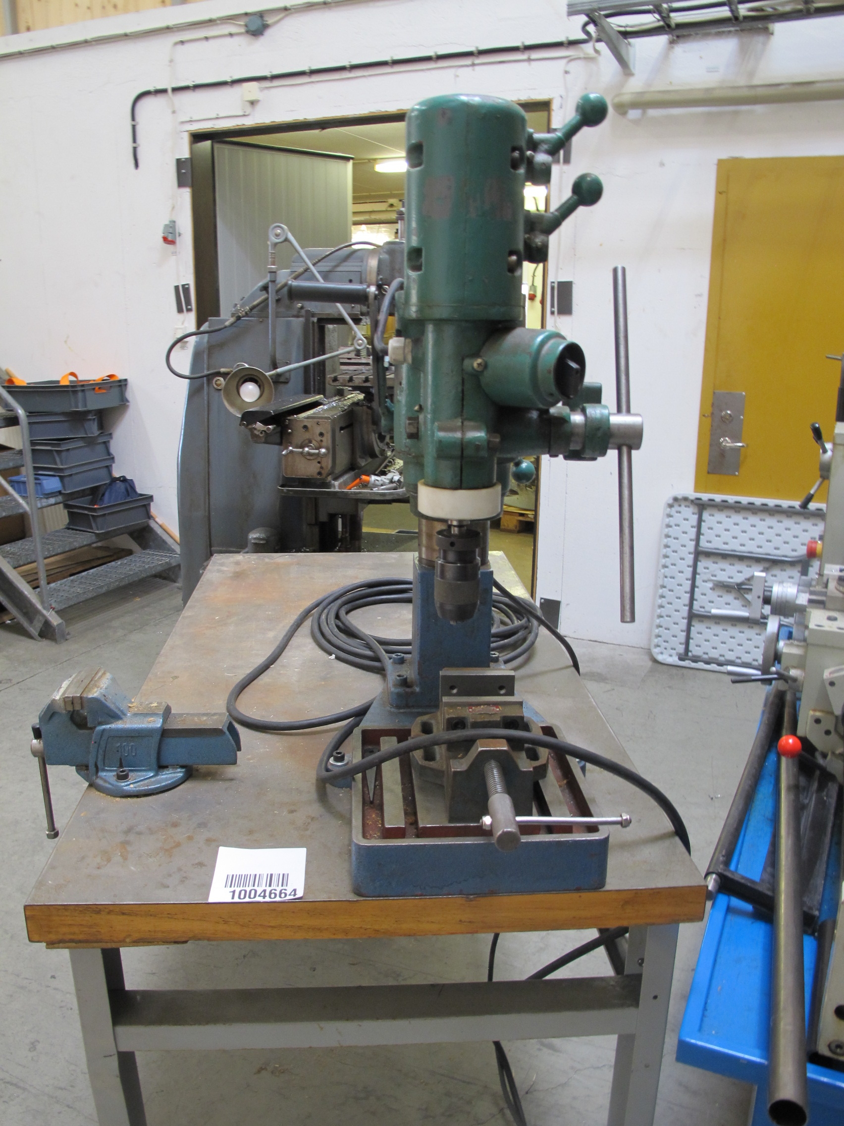 Bench drilling machine, Arboga with bench and vise - PS Auction - We ...