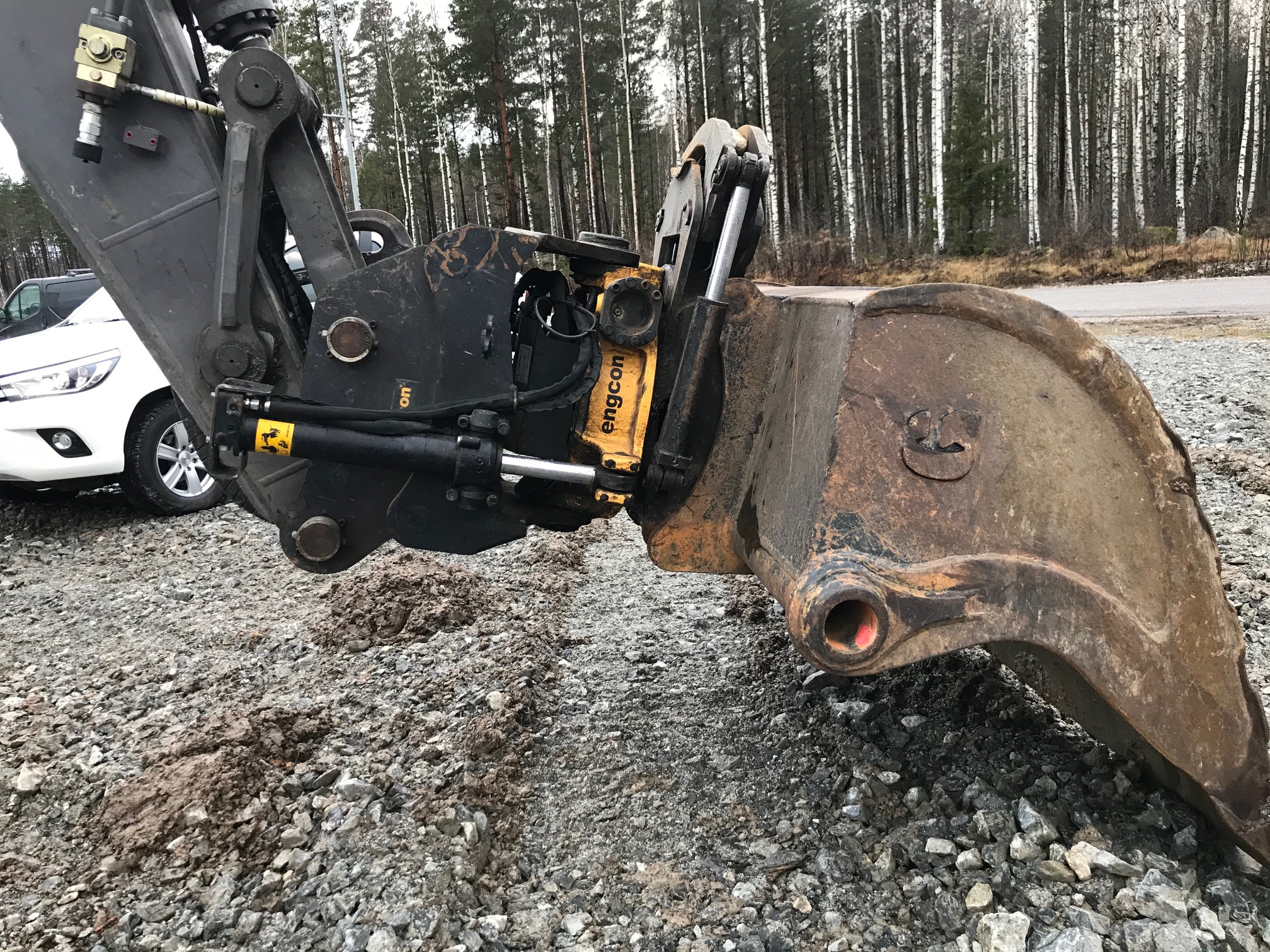 Crawler excavator Volvo EC210C 2011 - PS Auction - We value the future ...