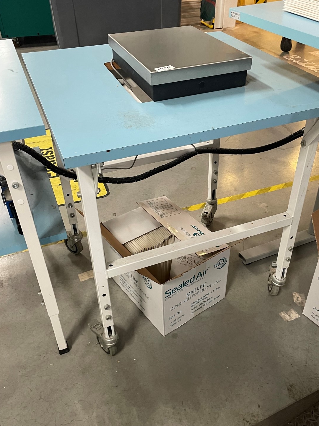 Scale Bisco, with bench - PS Auction - We value the future - Largest in ...