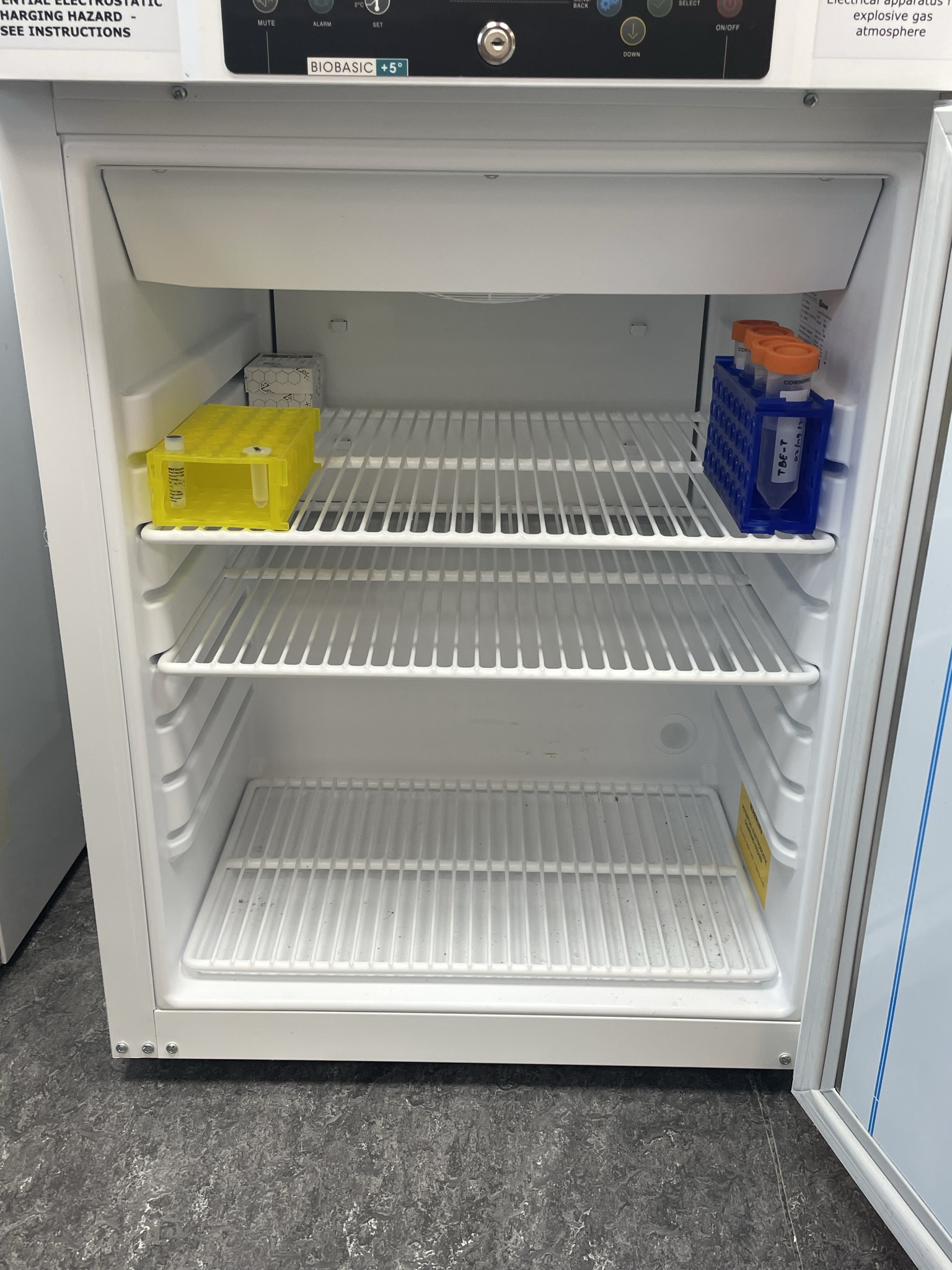Lab fridge (Biobasic) - PS Auction - We value the future - Largest in ...