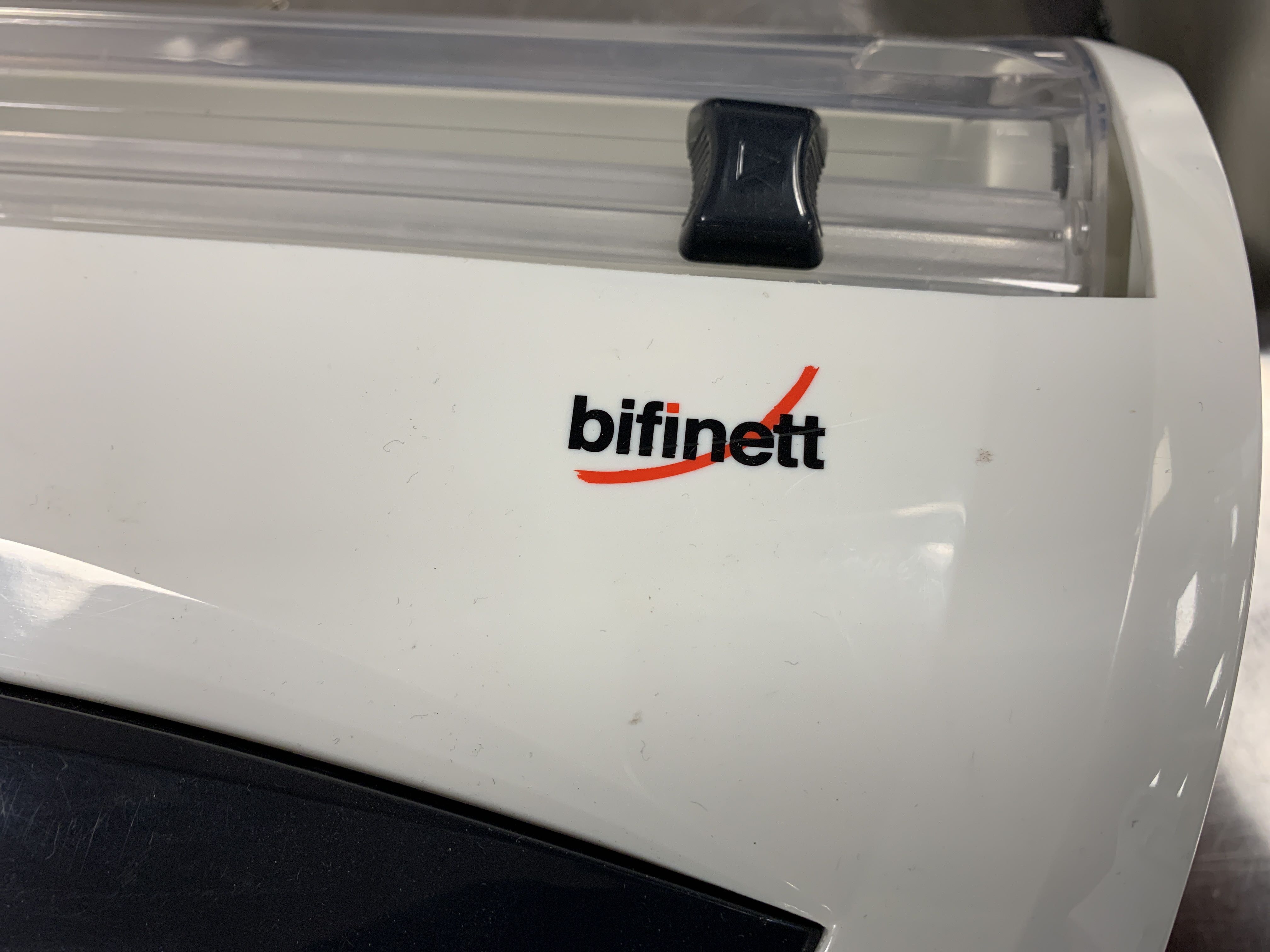 Table scale and vacuum packer - PS Auction - We value the future ...