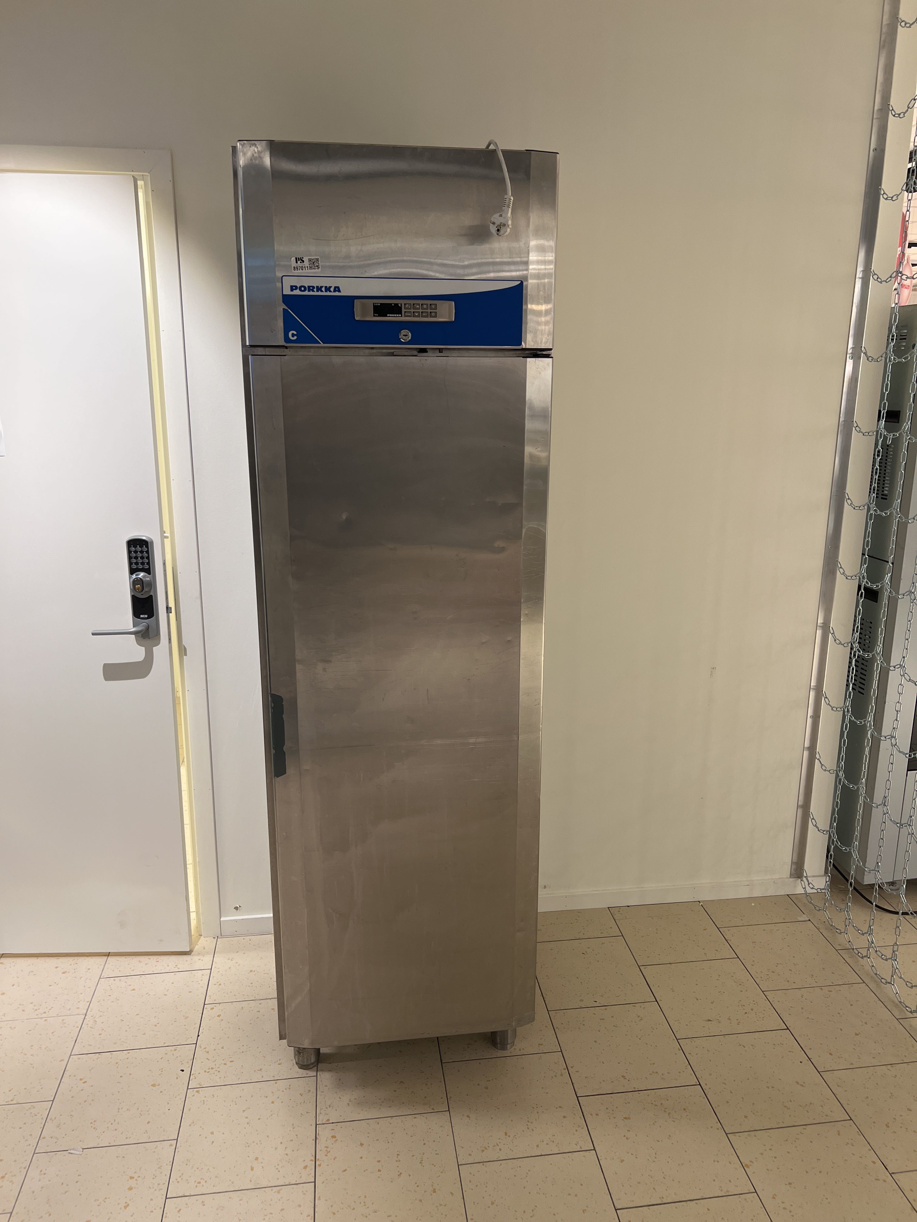 Porkka refrigerator Future C520 - PS Auction - We value the future ...