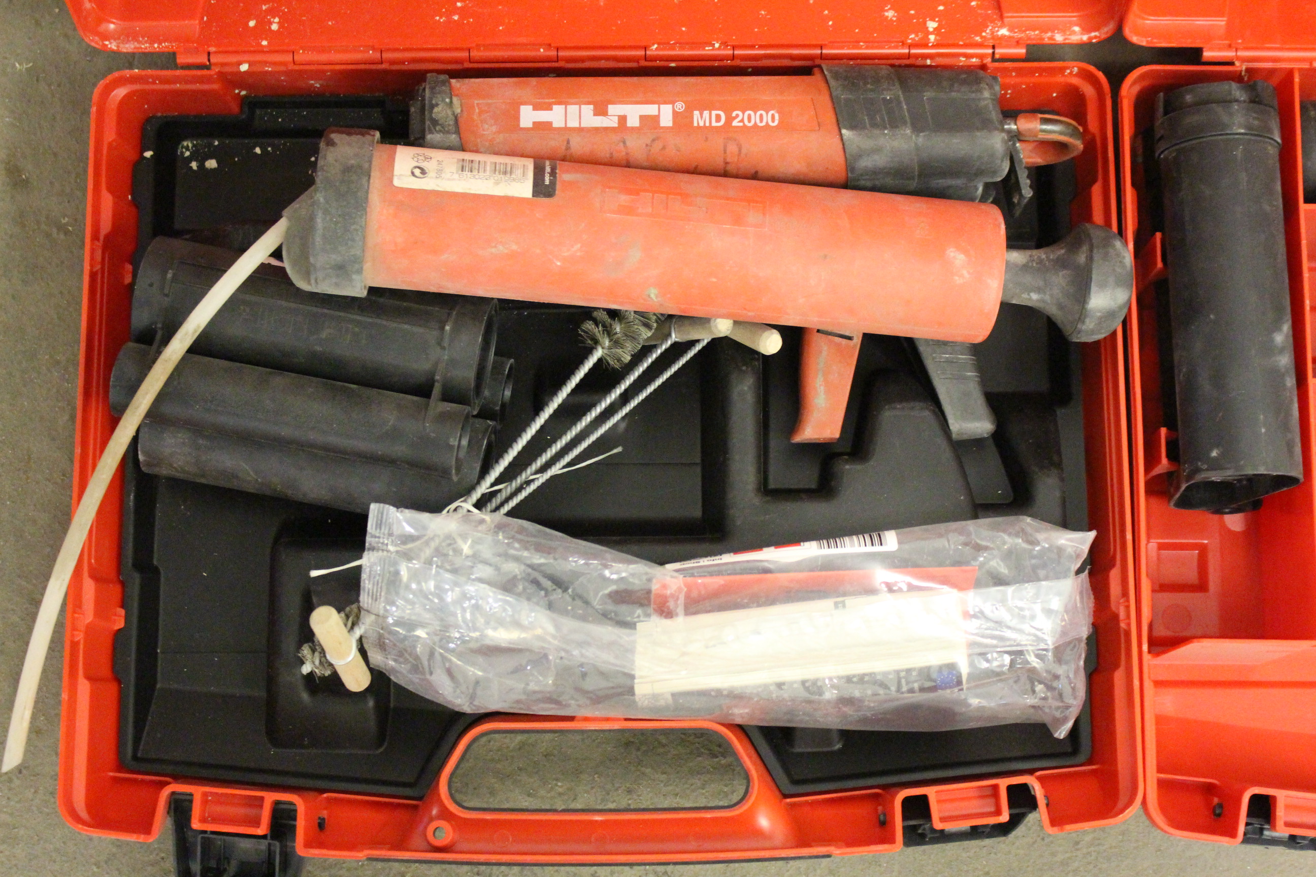 Injection gun Hilti HDM 330 and MD200 with accessories - PS Auction - We value the future ...