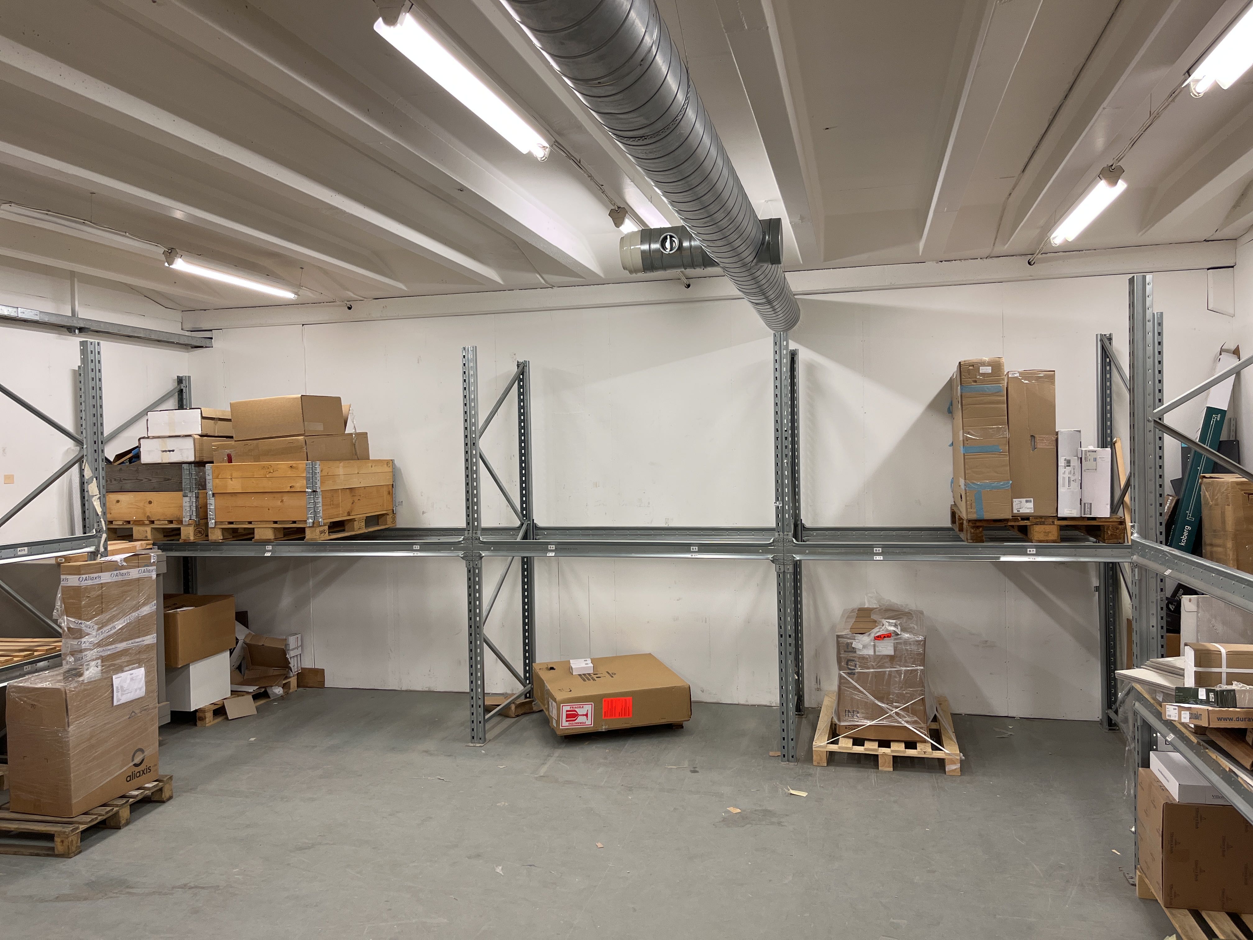 Pallstallage, 8 sektioner - Auktioner online - Nätauktioner ...
