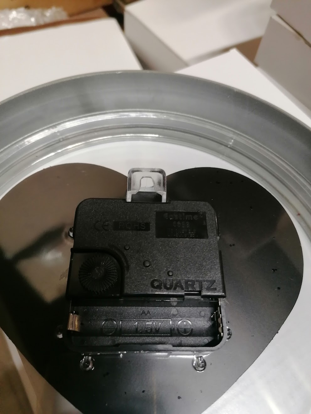 Large batch of 280 wall clocks "Love in time" - PS Auction - We value ...