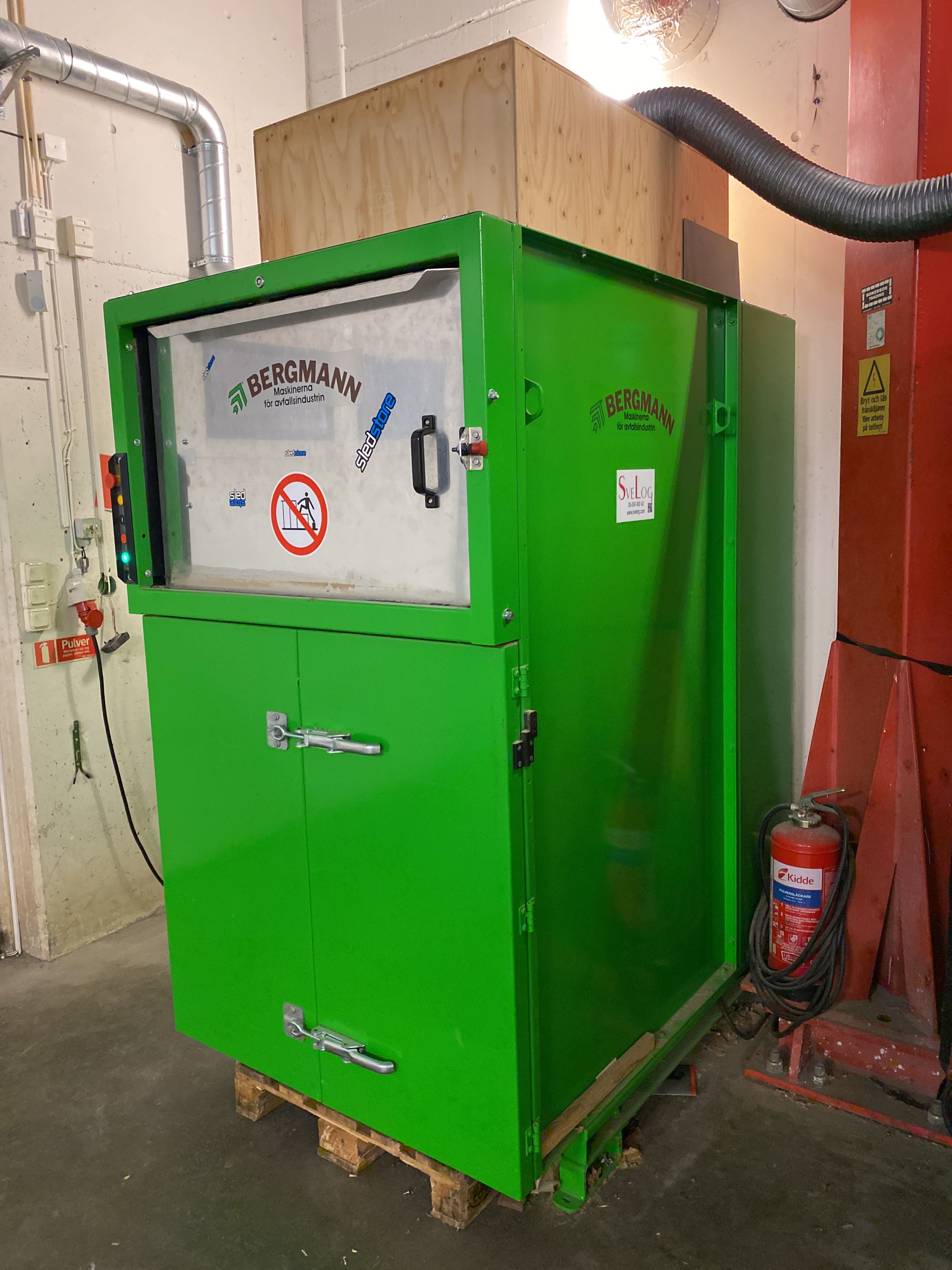 Roto-Compactor Sack Compressor - PS Auction - We value the future ...
