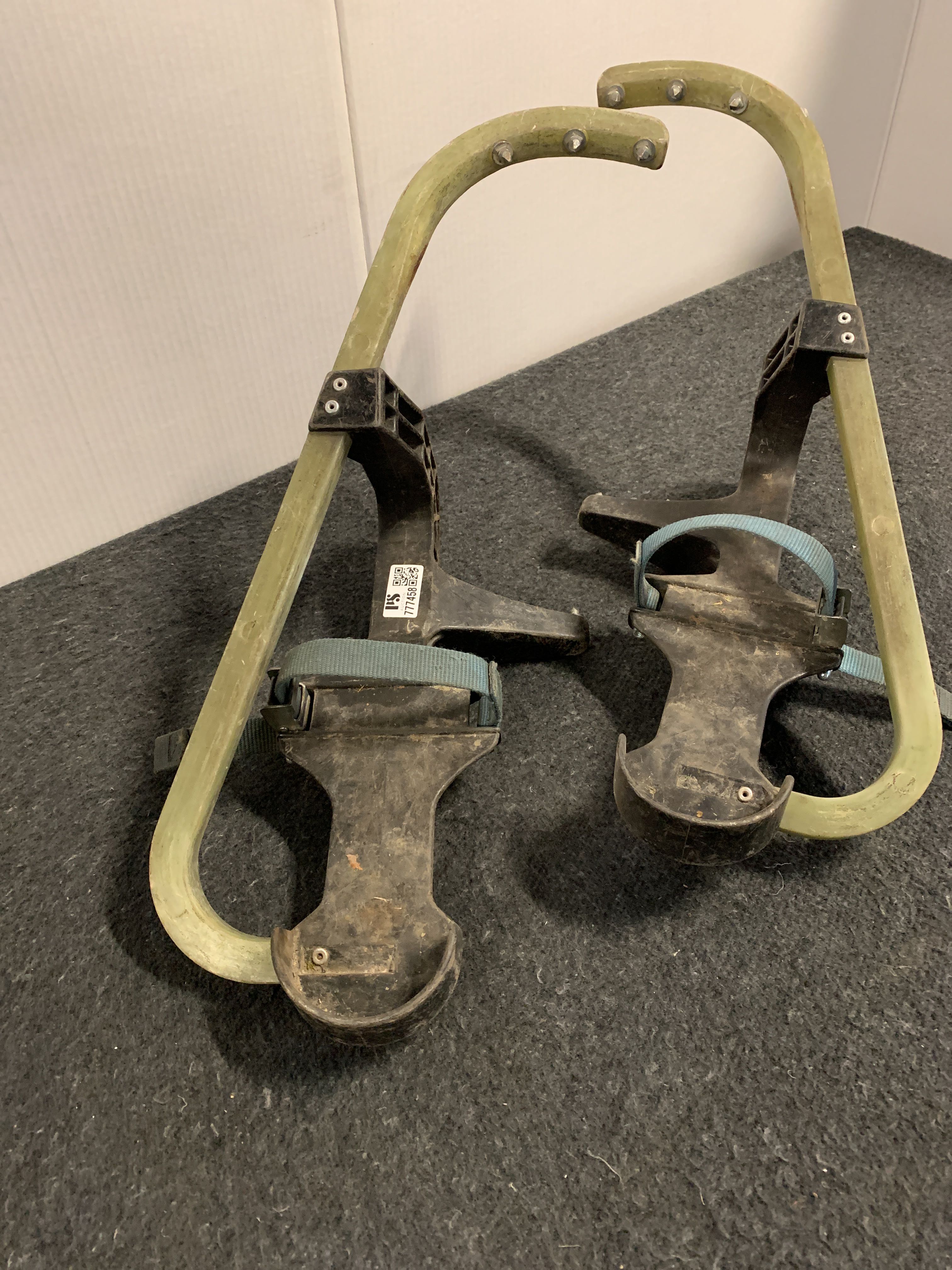 Stolpskor komposit - Auktioner online - Nätauktioner & Konkursauktioner ...