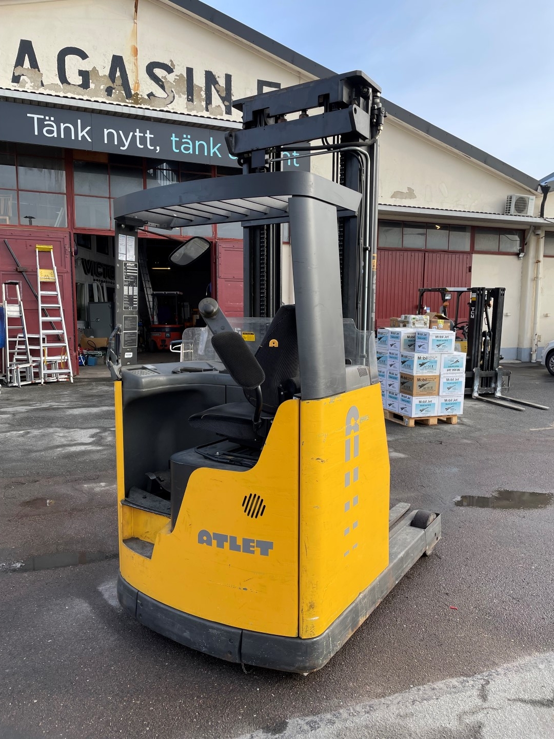 Reach truck Atlet UNS / 200DTFVRC675 -00 (2000kg / 6.75m) - PS Auction ...