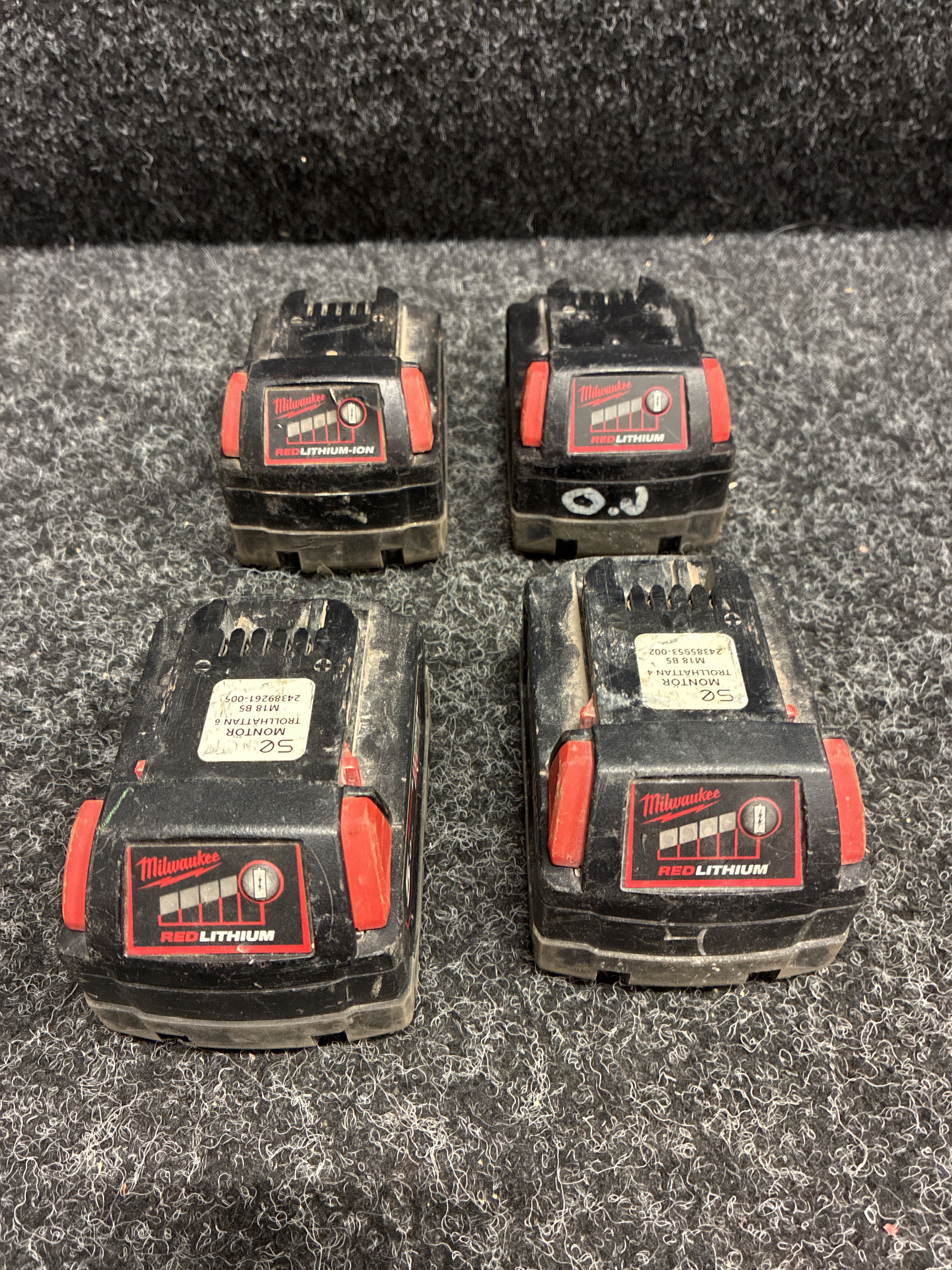 4 st Batterier Milwaukee M18B5 5.0Ah - Defekta - Auktioner online ...