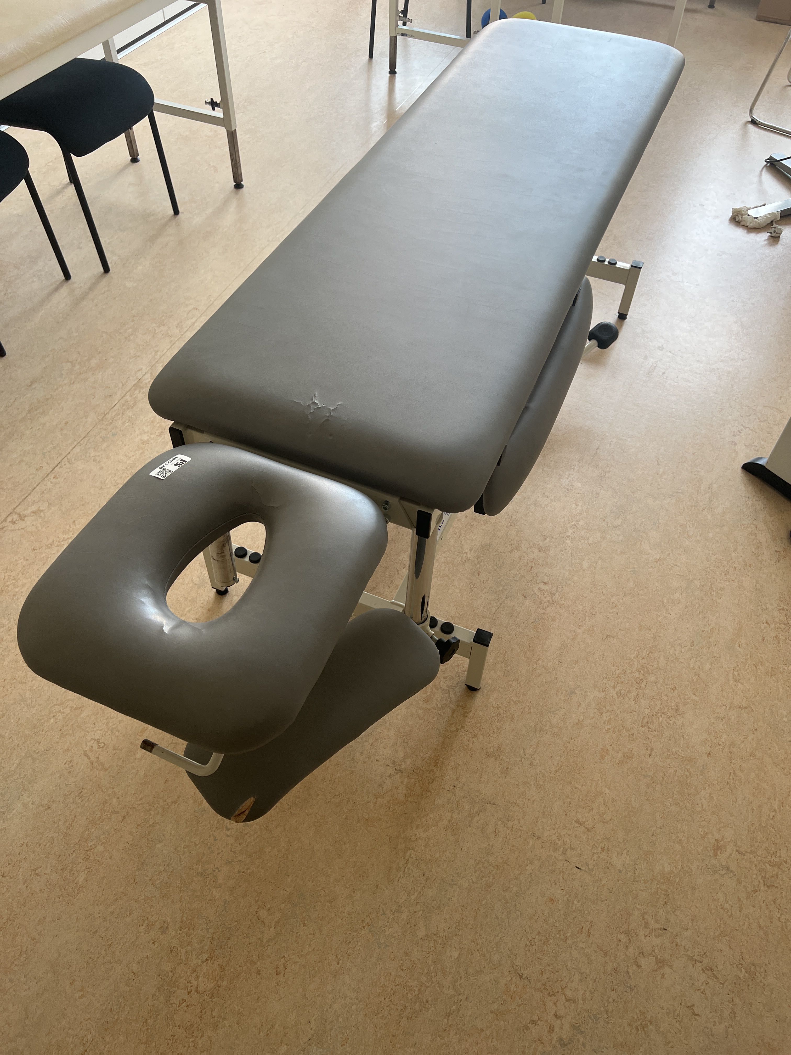 Treatment bench Delta Standard - PS Auction - We value the future - Largest in net auctions