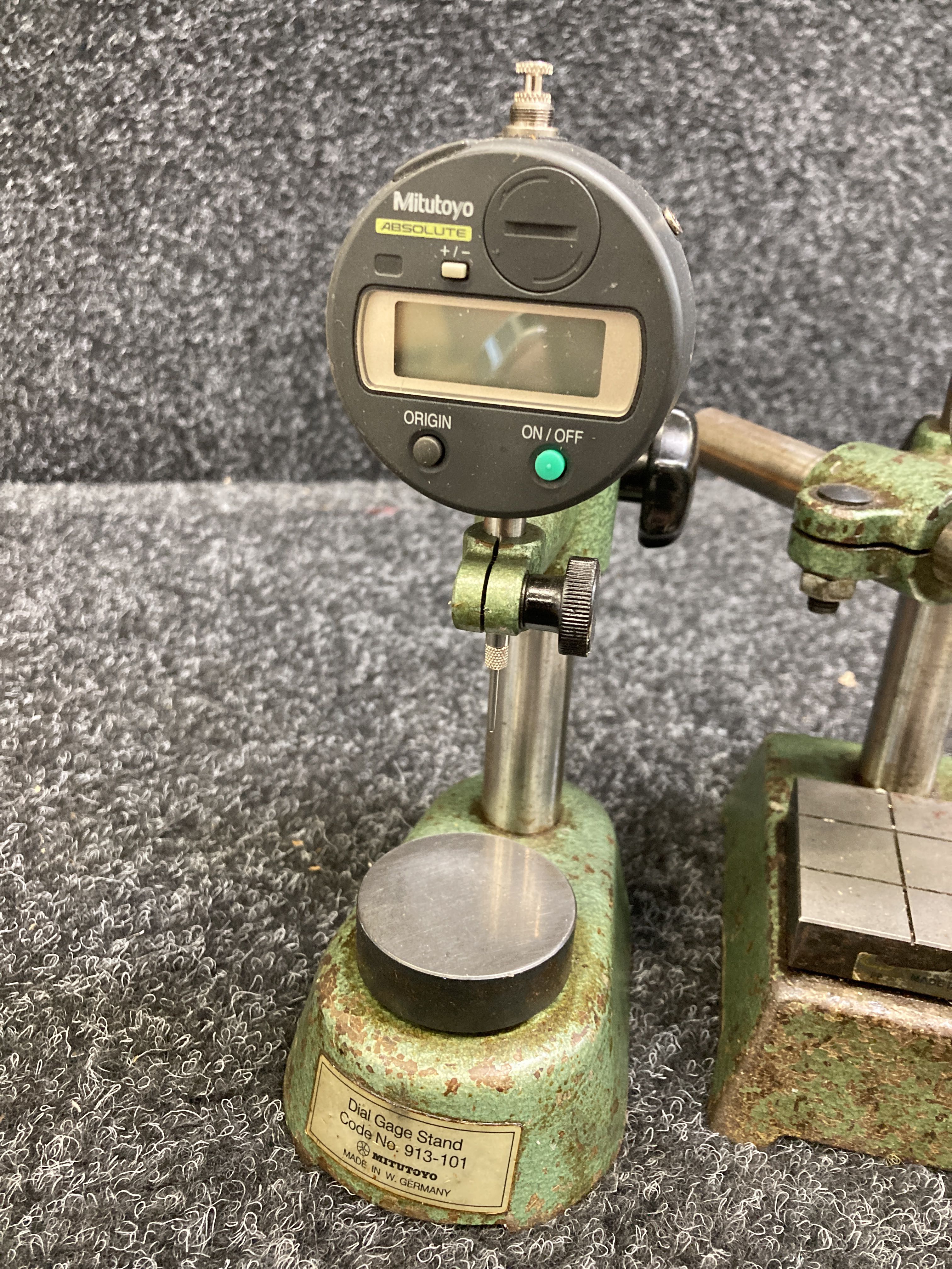 Measuring stand with Mitutoyo measuring gauge - PS Auction - We value ...