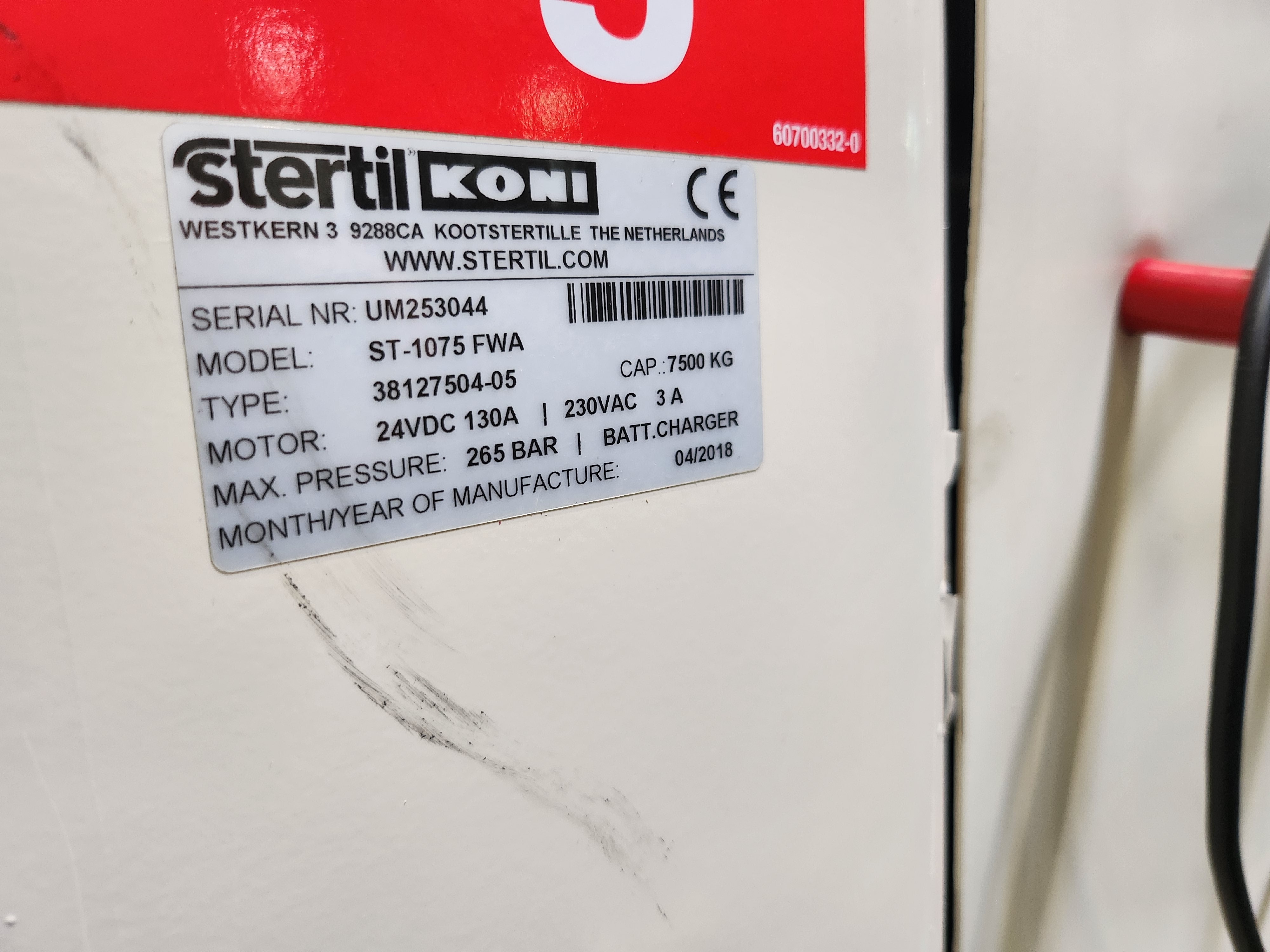 4 st Stertil Koni ST 1075 - mobila lyftbockar för tunga fordon. Lyftkapacitet: 7.500 kg / st ...