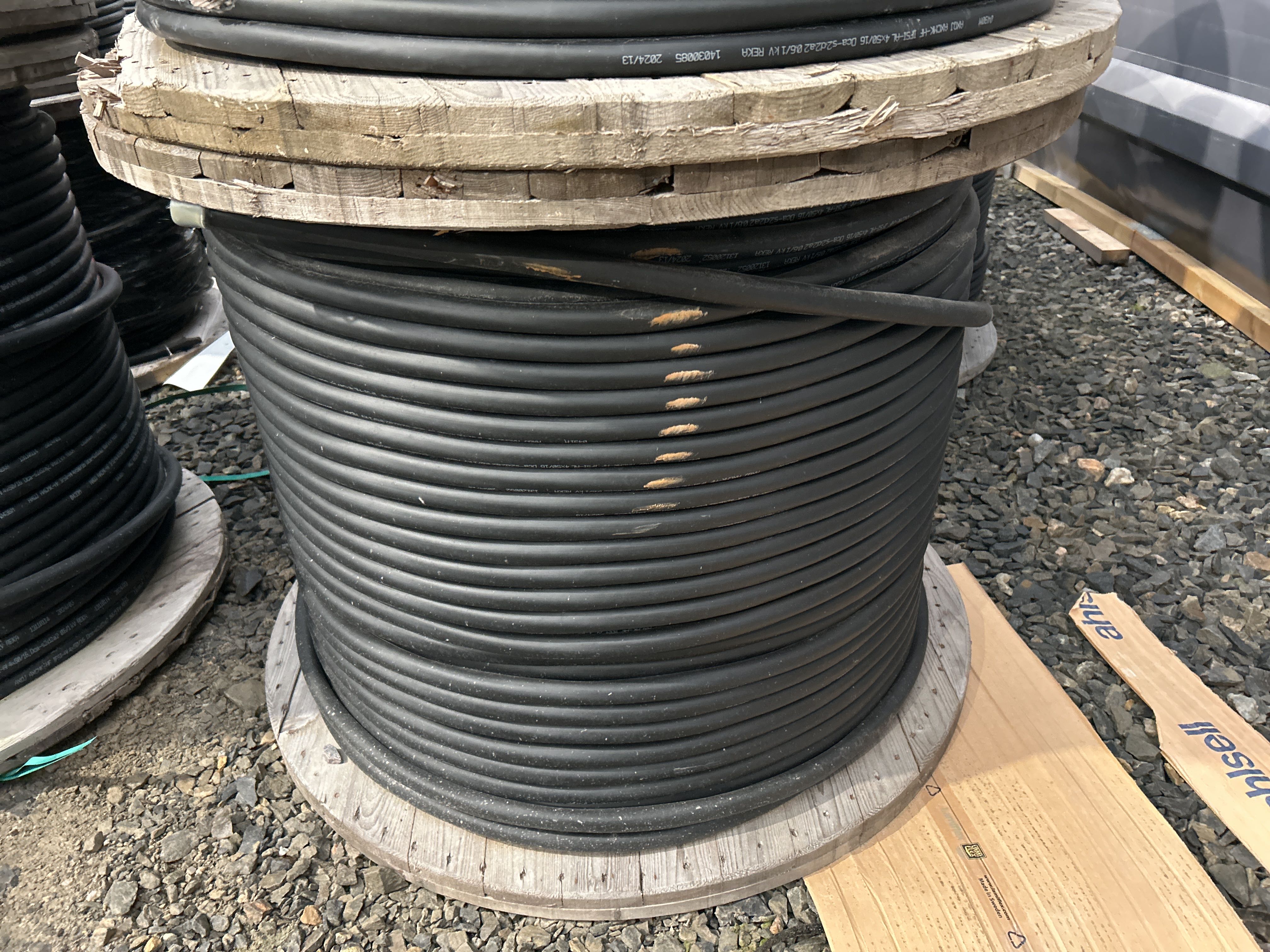Power cable 1000 meters (2x500m) - Reka AXQJ 4x50/16 - PS Auction - We ...