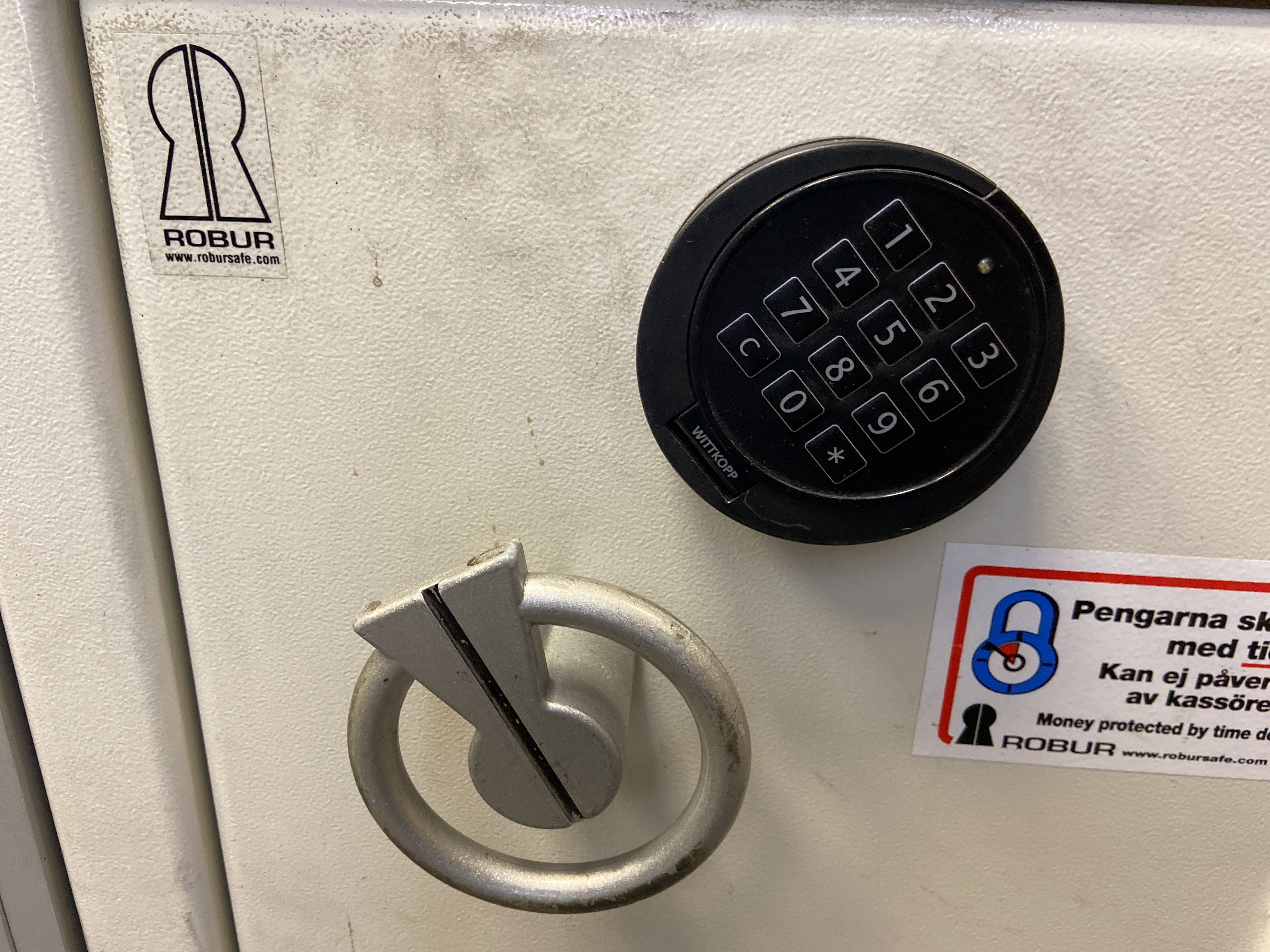 Safe with code lock Robur -11 - PS Auction - We value the future ...