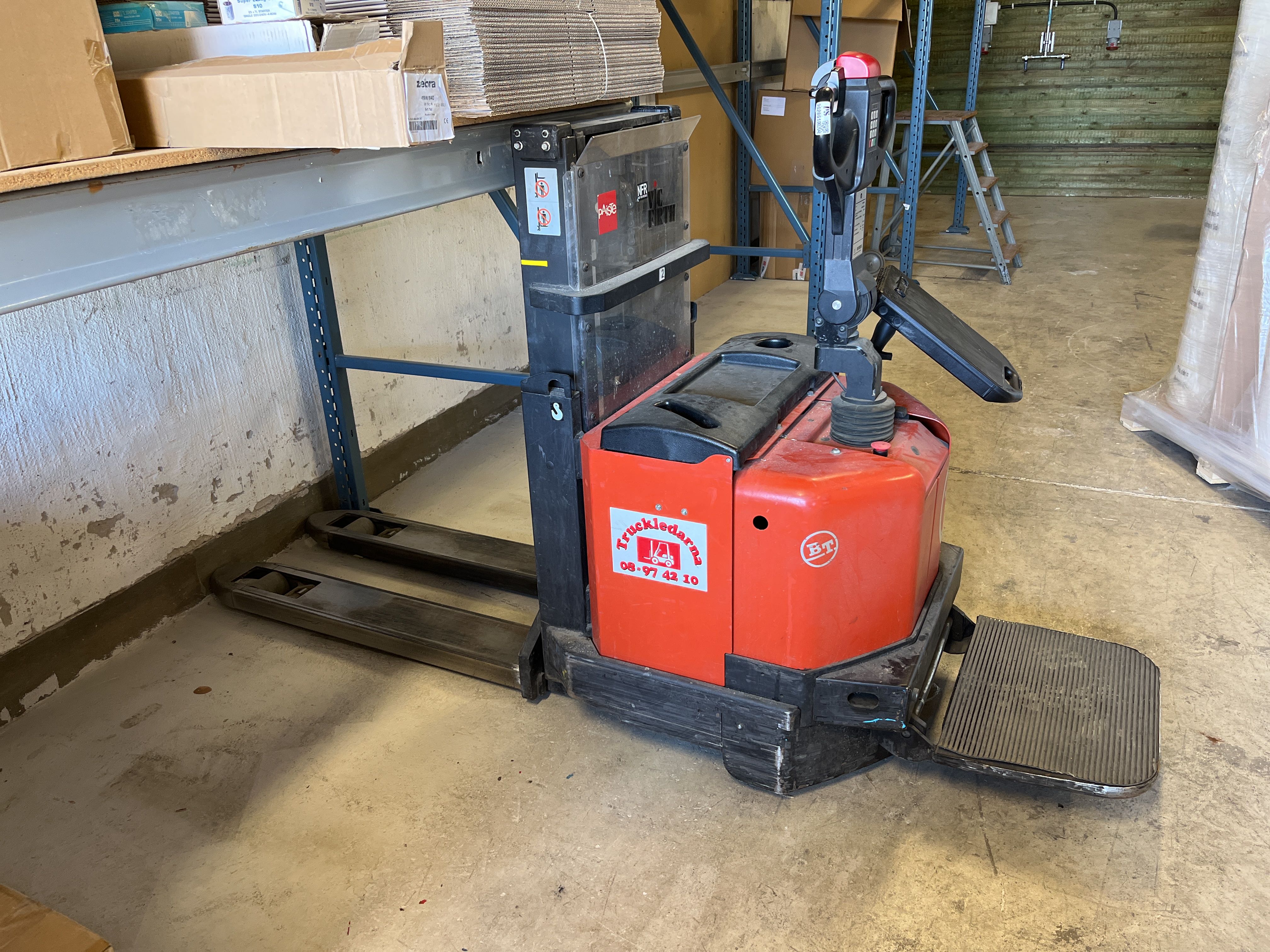 Stapeltruck BT SWE160D - Auktioner online - Nätauktioner ...