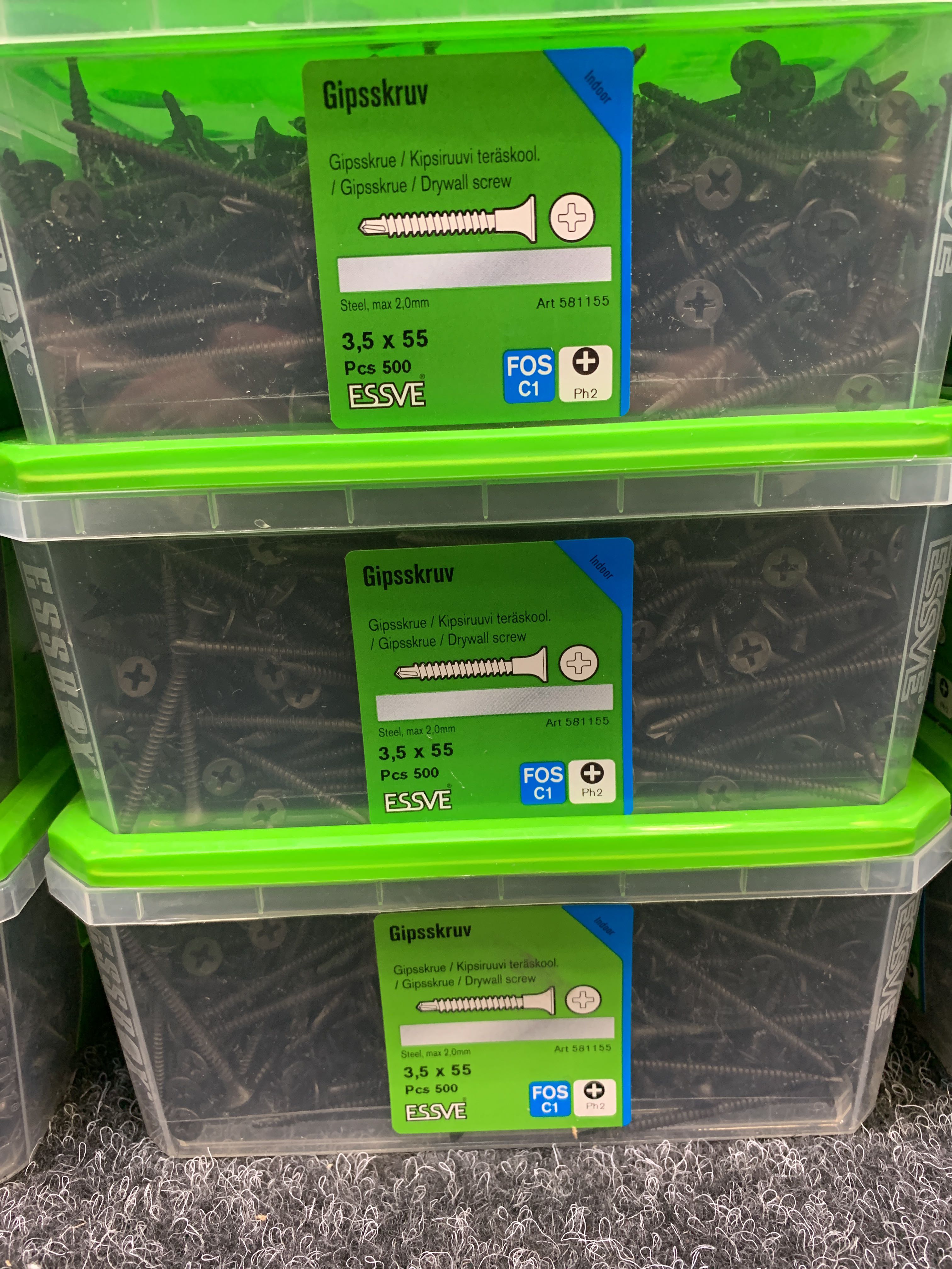 Assortment of plaster screws Essve - PS Auction - We value the future ...