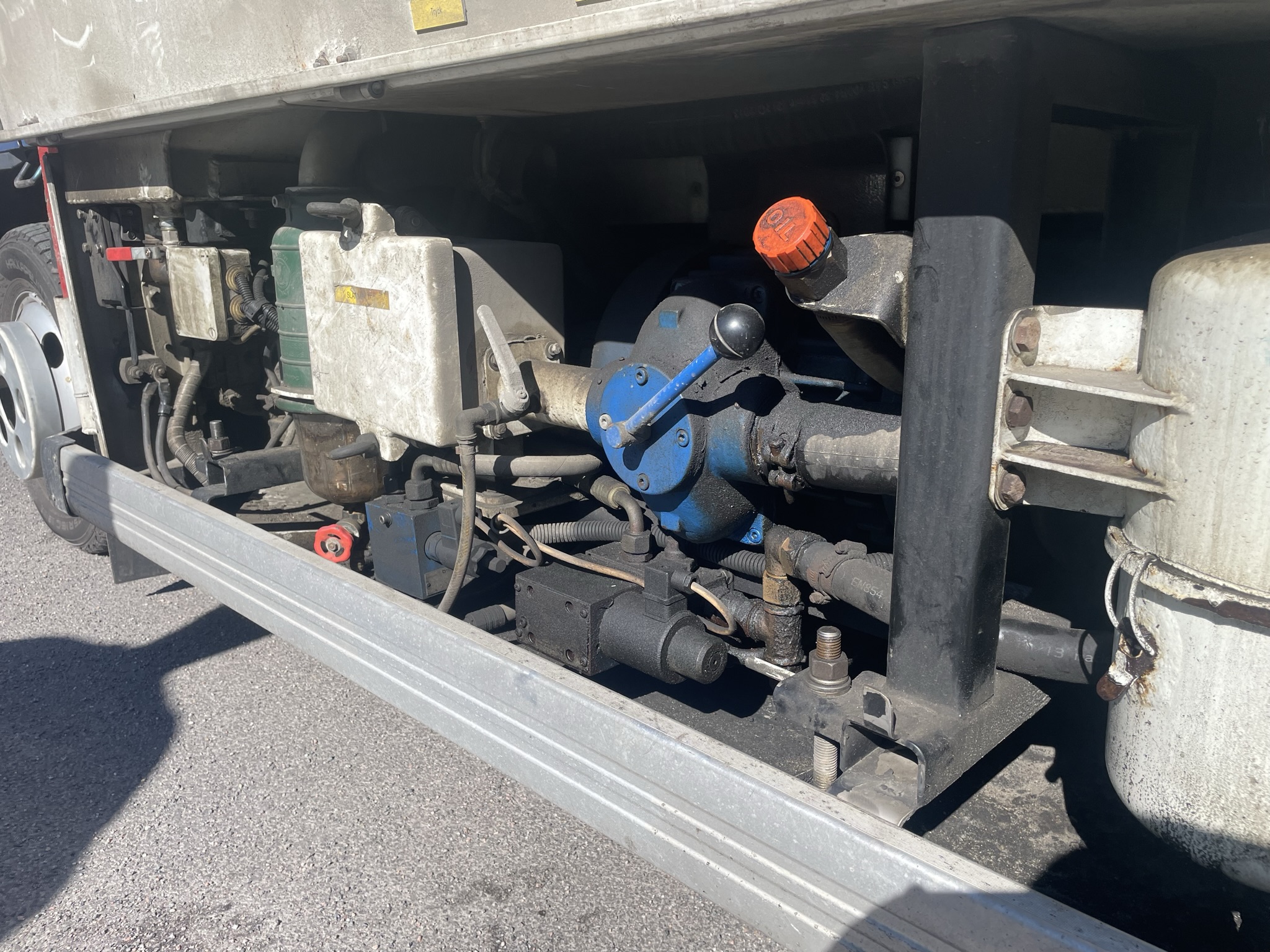 Canter Fuso (Baroclean) 2012 - Auktioner online - Nätauktioner ...