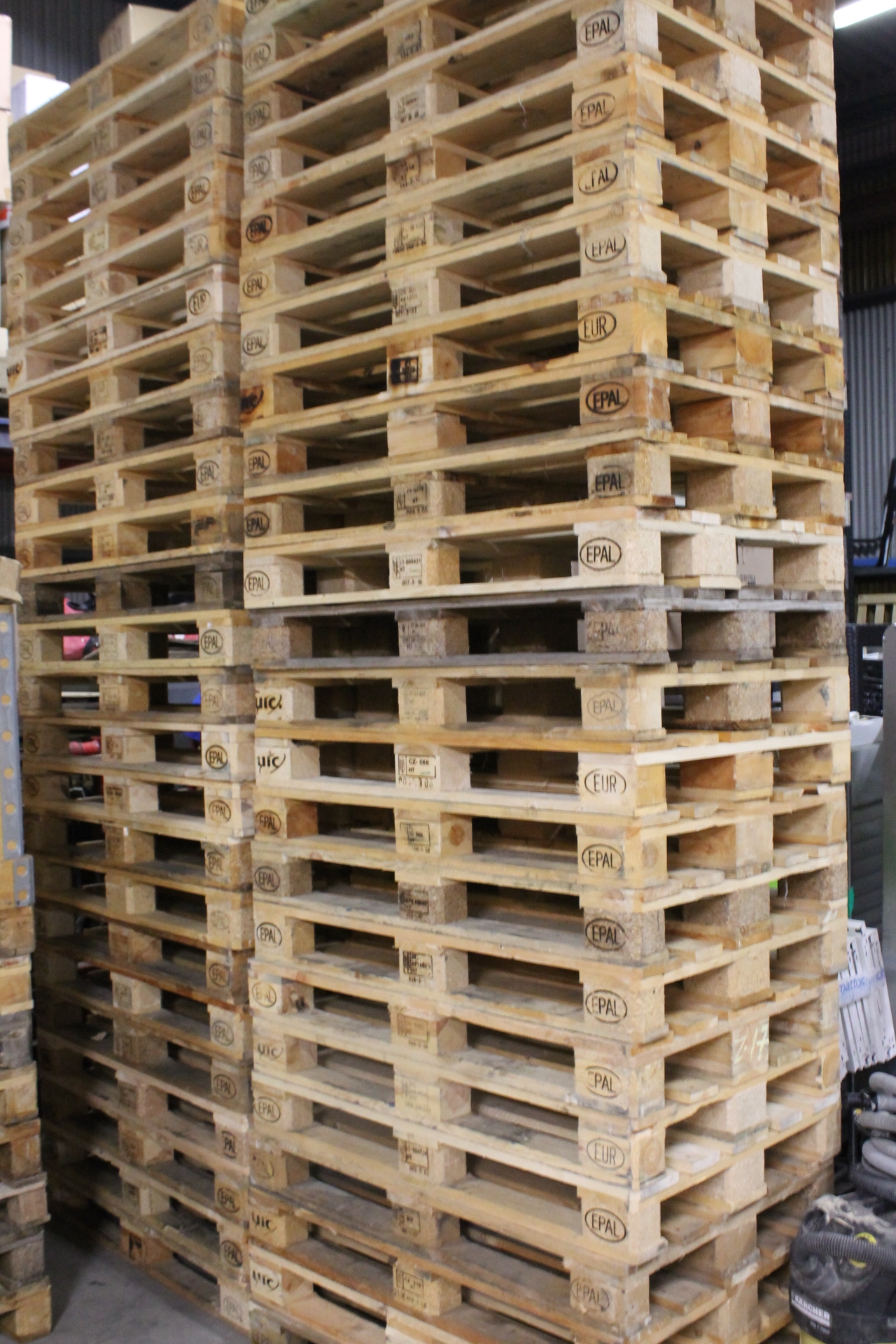 EU pall A-pall - Auktioner online - Nätauktioner & Konkursauktioner ...