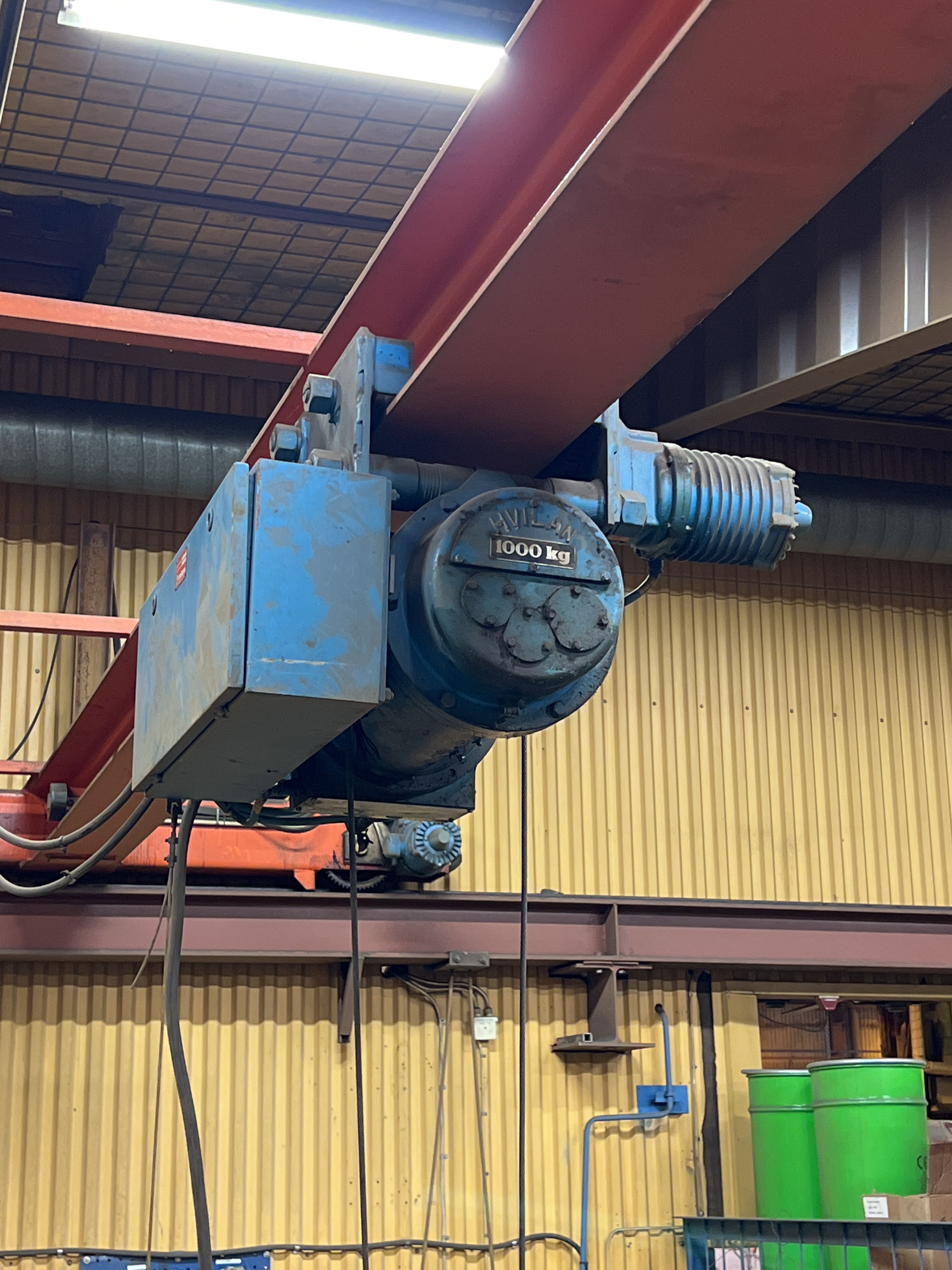 Travers Hvilans 1000kg, för demontering - Auktioner online ...