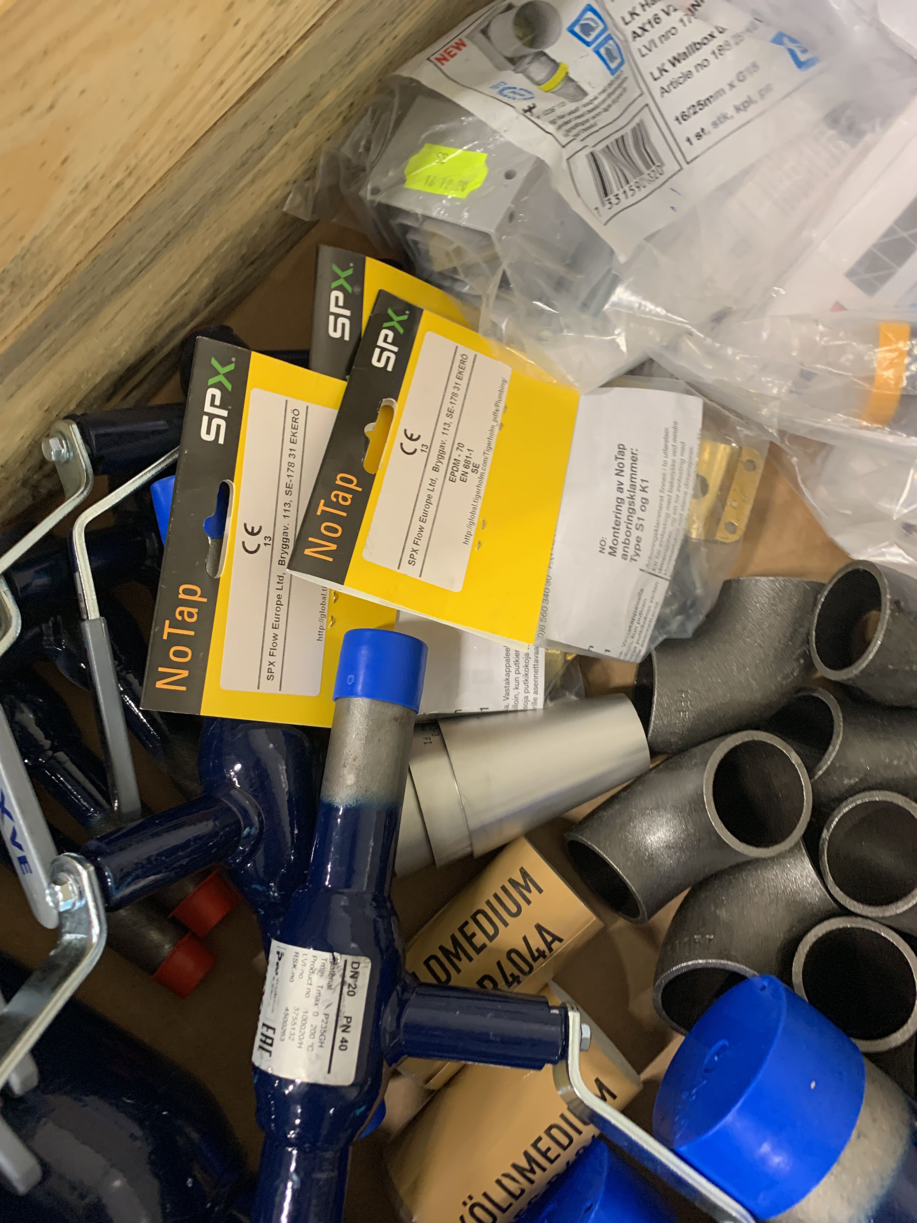 Assortment of plumbing items - PS Auction - We value the future ...