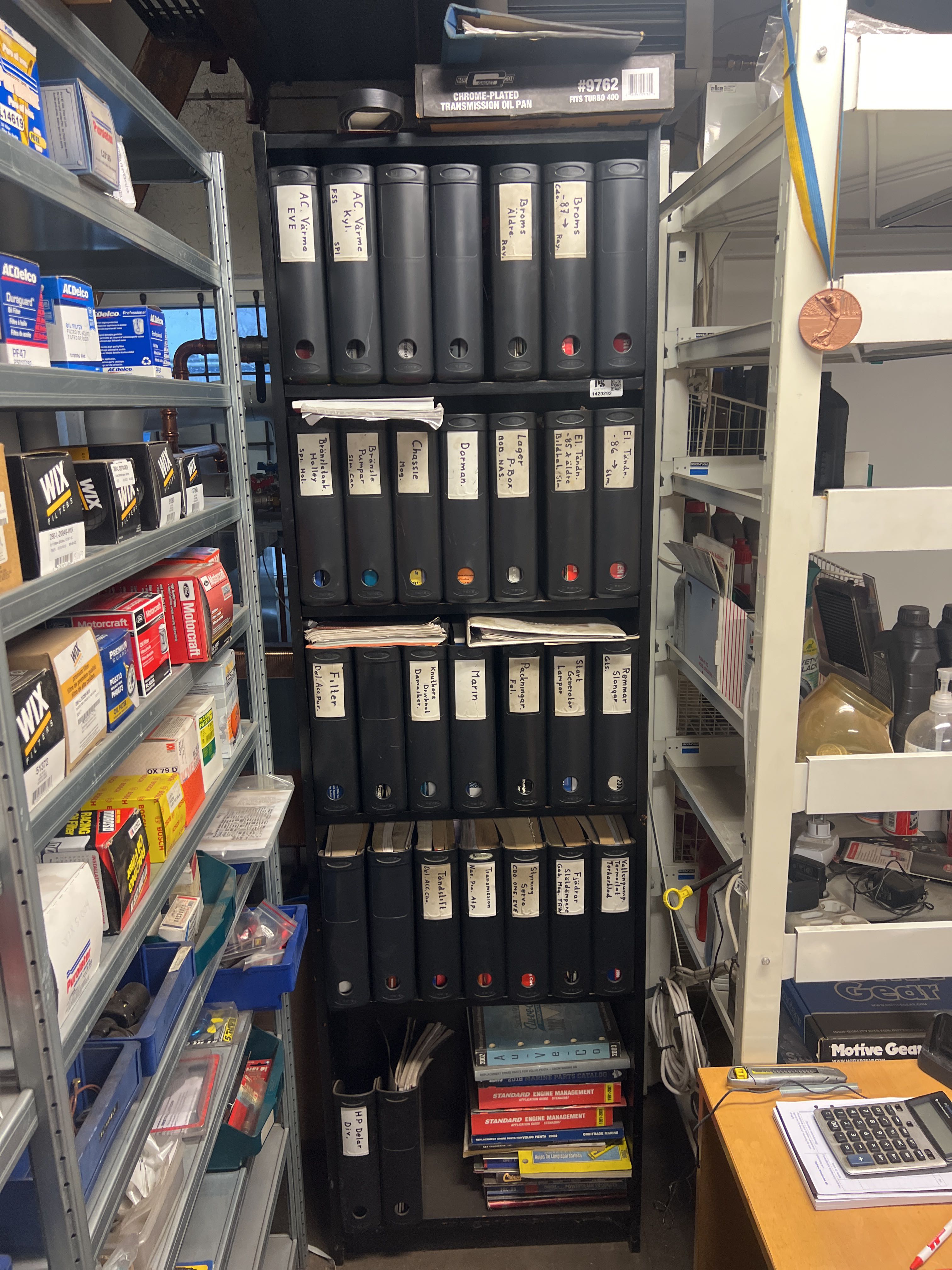 Collection of spare parts catalogs, manuals and binders - PS Auction ...