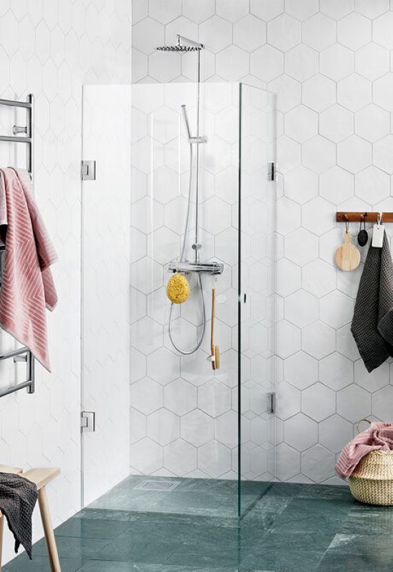 Alterna Luxor Shower screen - New - PS Auction - We value the future ...