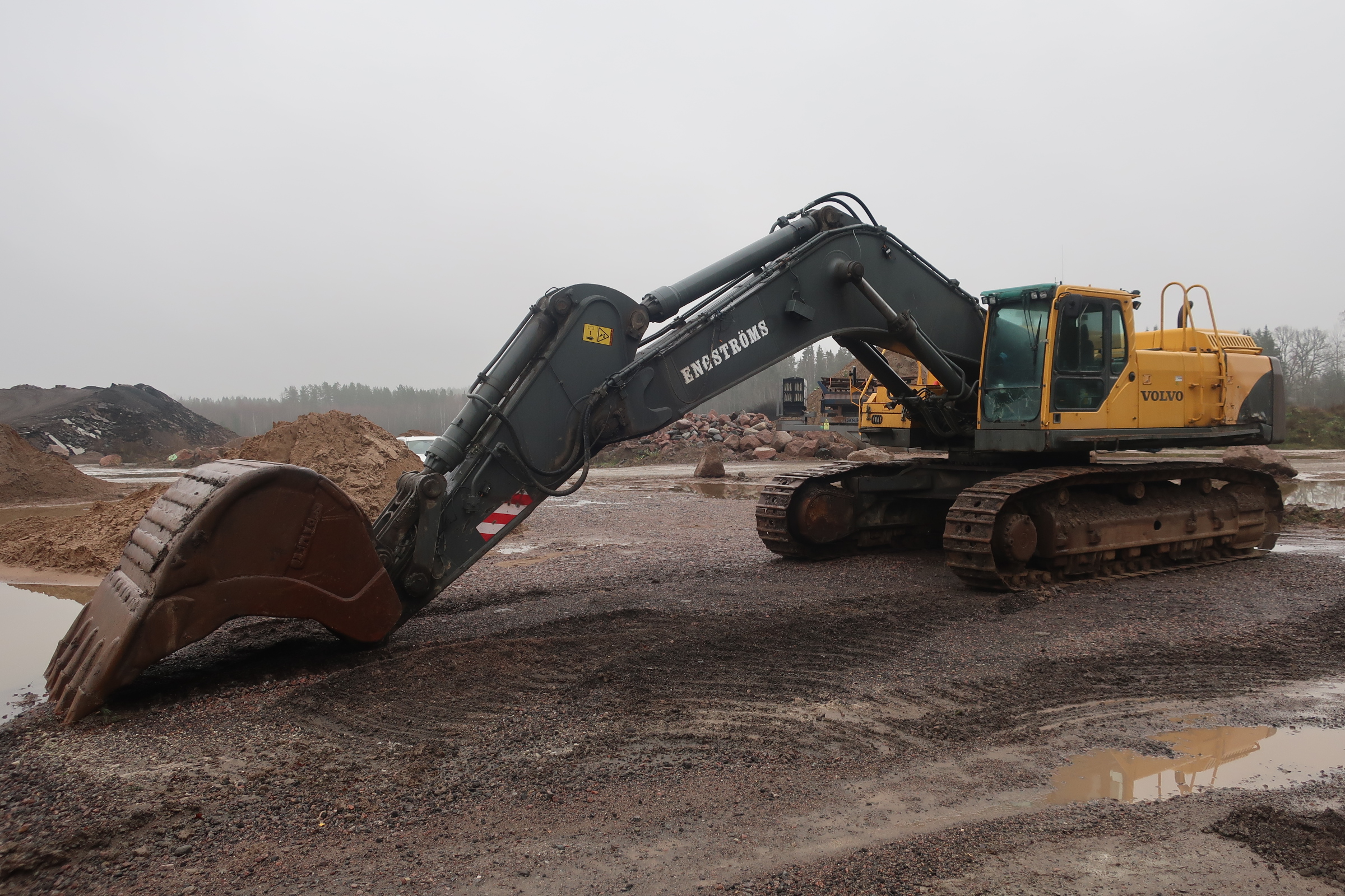 Crawler excavator, Volvo EC700B lc, approx 8000h -2006 - PS Auction ...