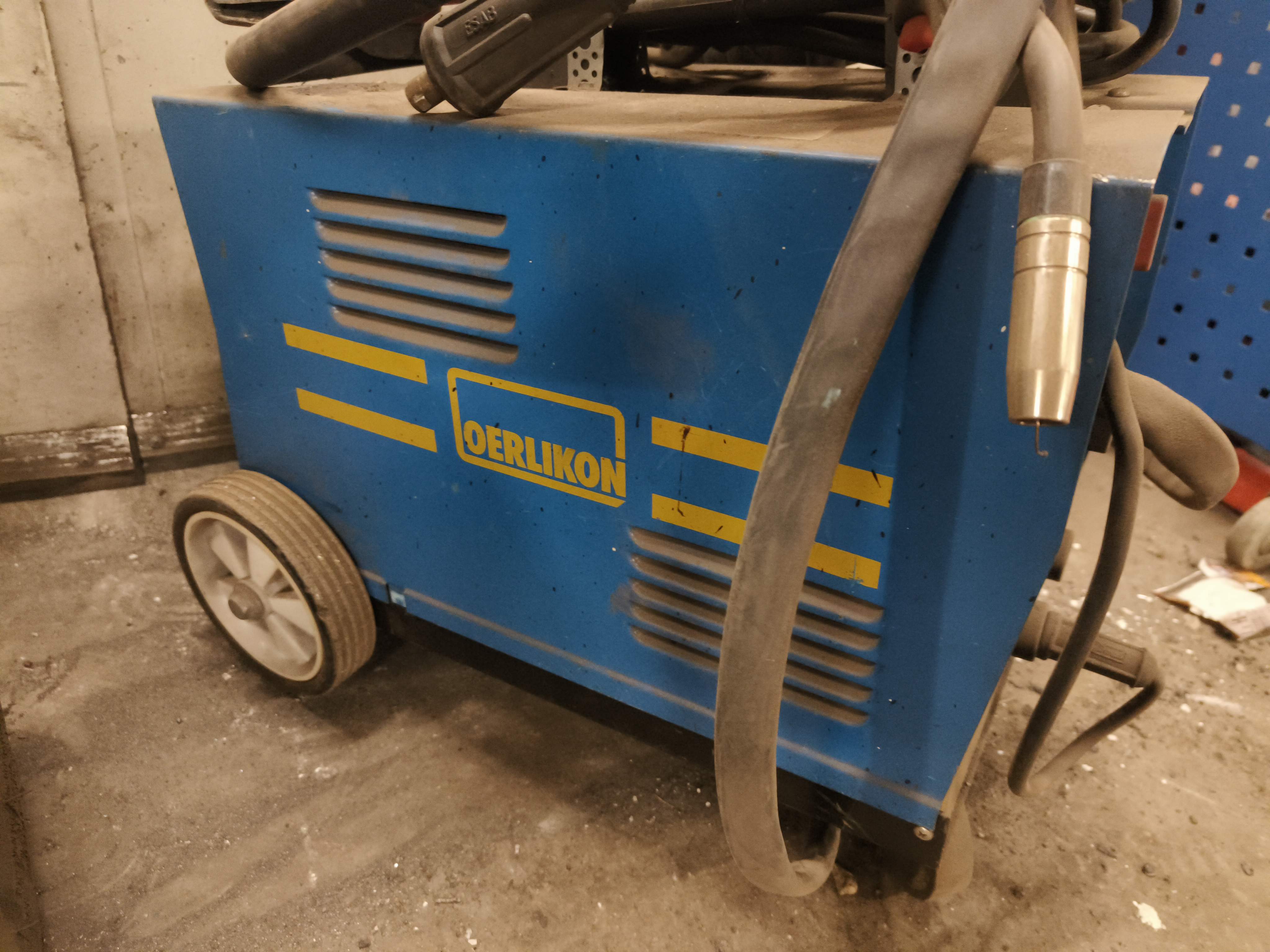 Gas cart and welding - PS Auction - We value the future - Largest in ...