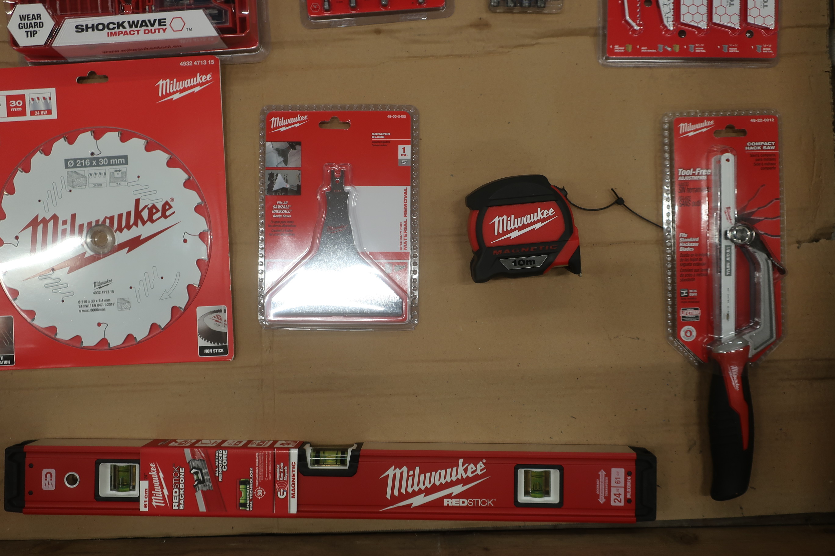 Assortment of tools Milwaukee - PS Auction - We value the future ...