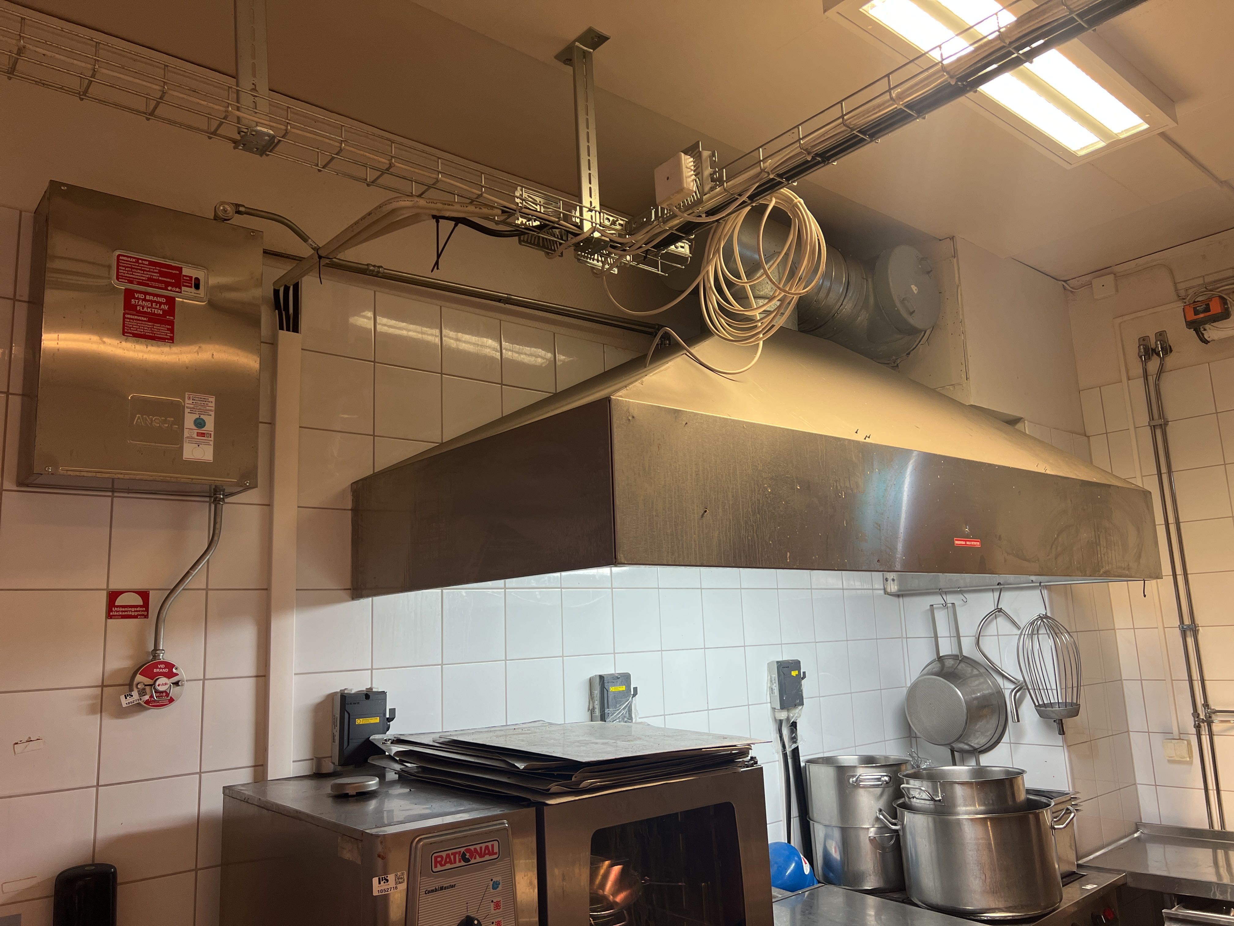 Fan cover with extinguishing system ansulex - PS Auction - We value the ...