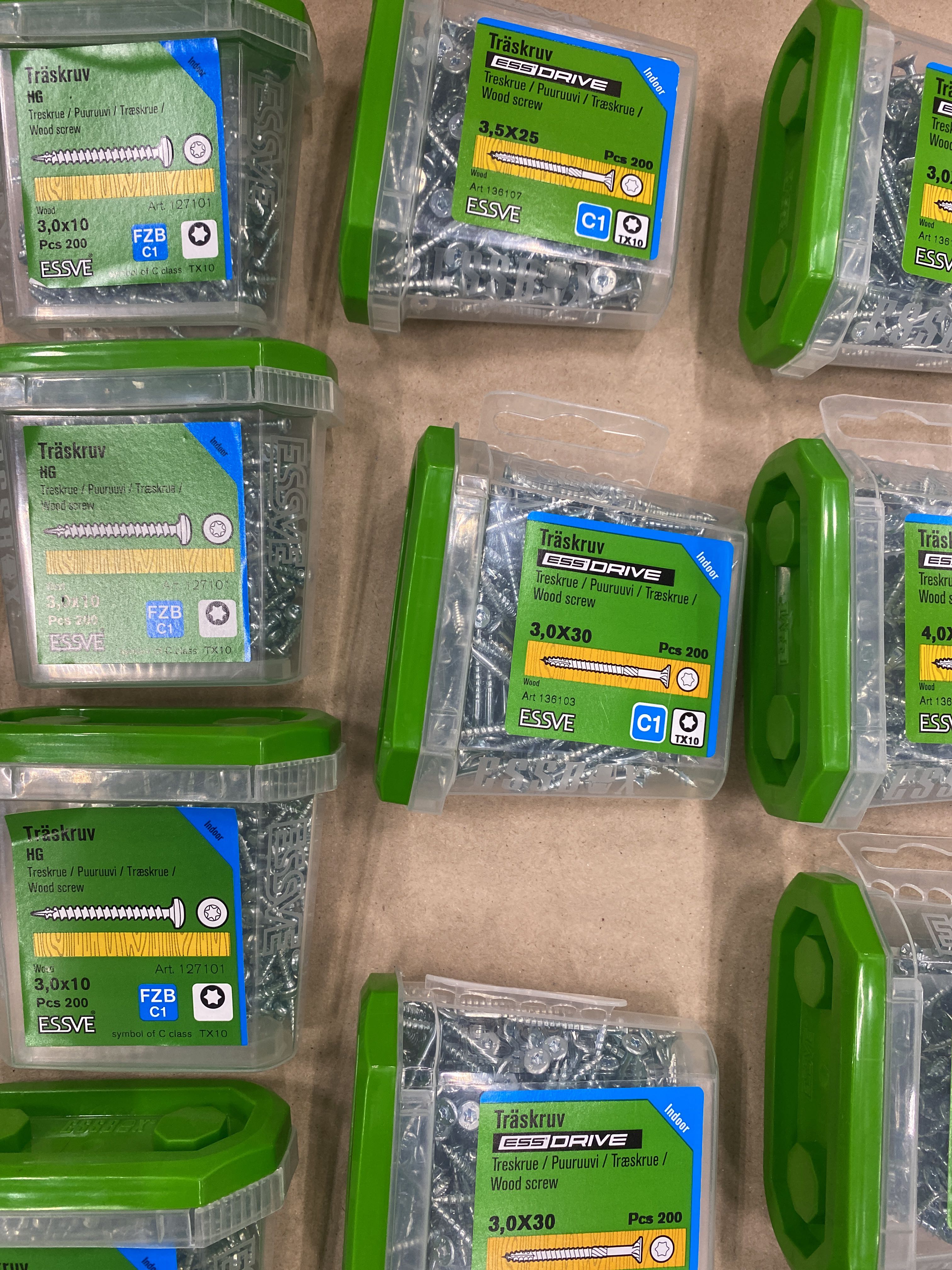 Screw assortment Essve - PS Auction - We value the future - Largest in ...