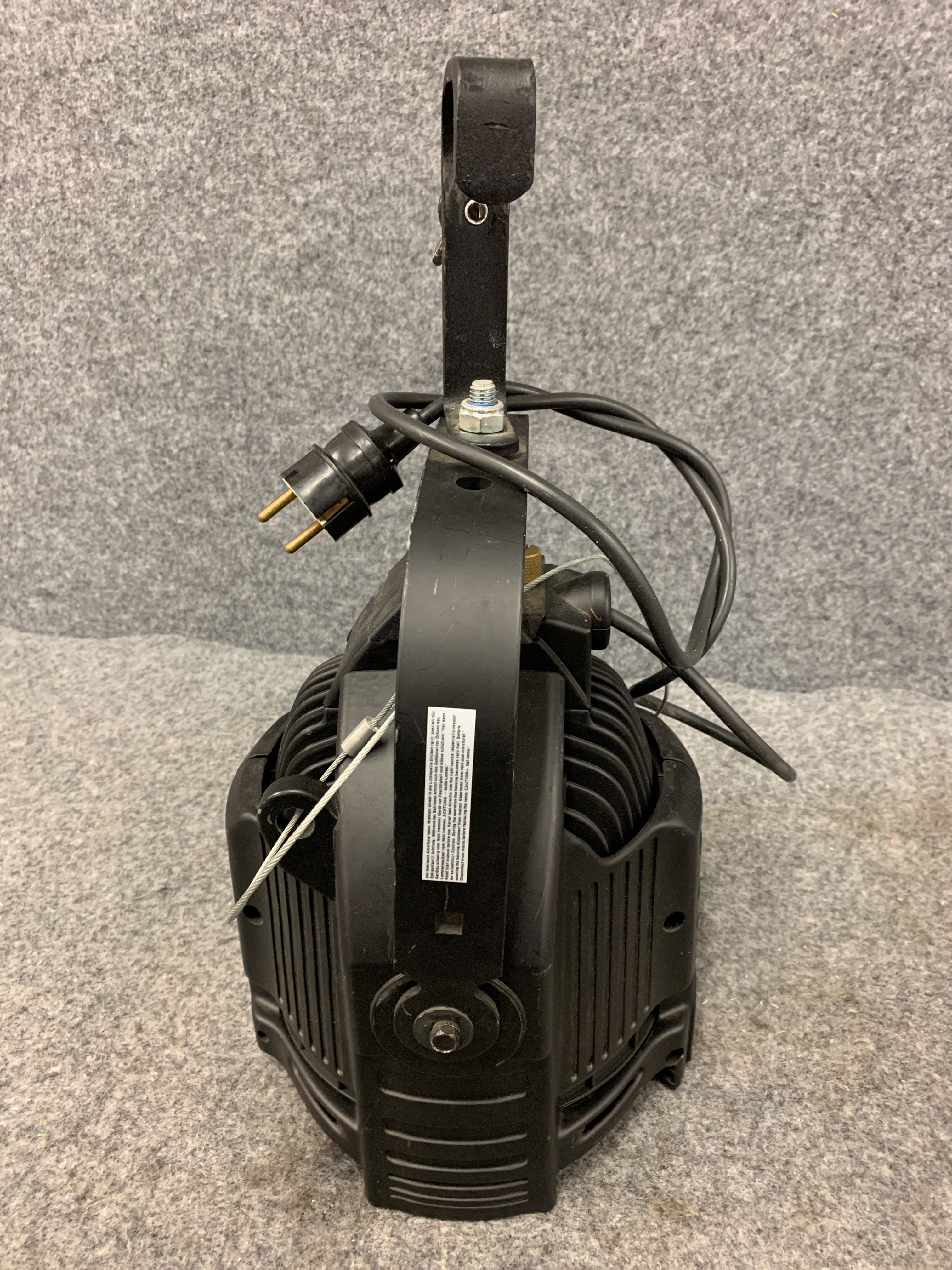 15 St Studio Beam HPL 575W - PS Auction - We value the future - Largest ...