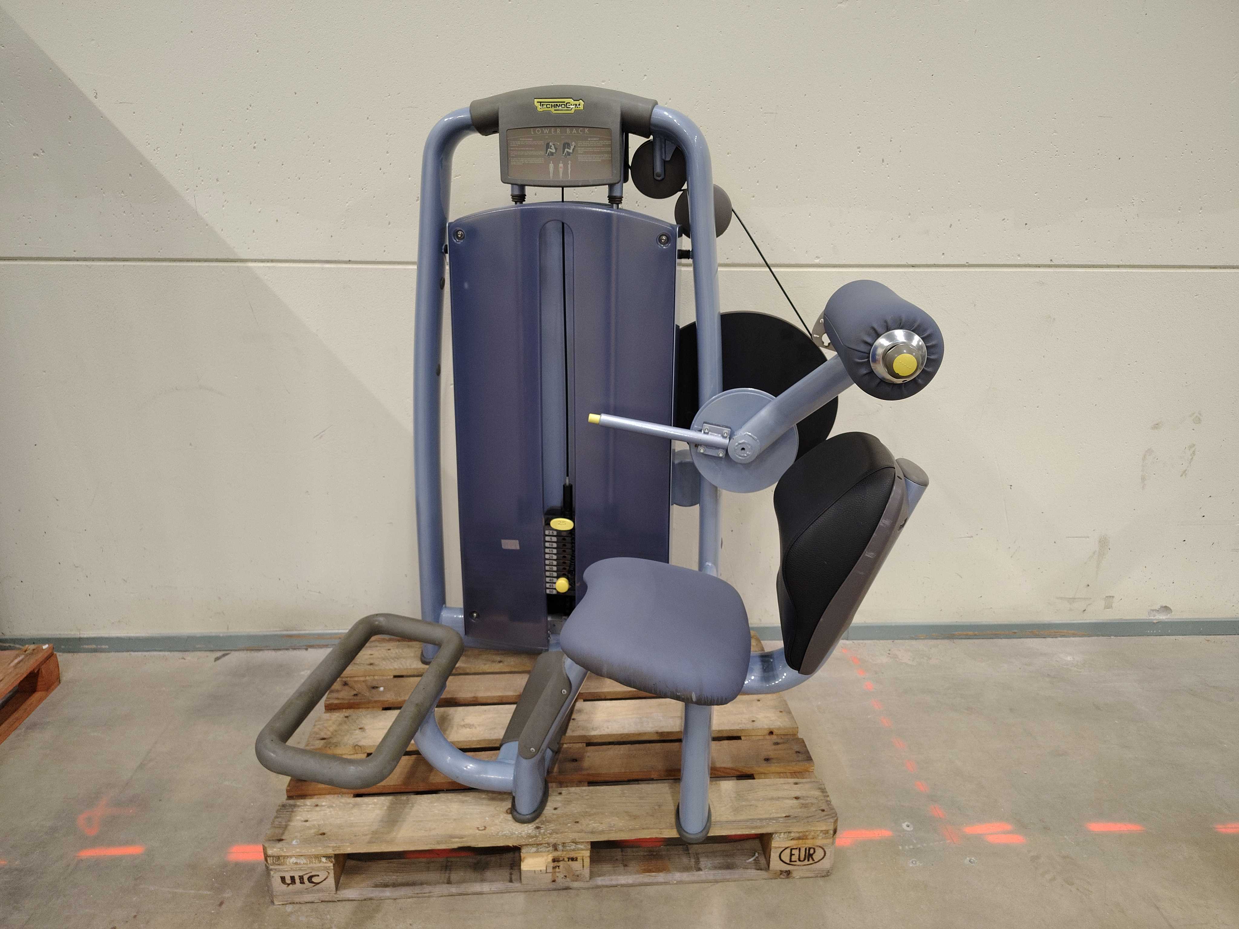 Back machine - Technogym - weight magazine, backrest - PS Auction - We ...