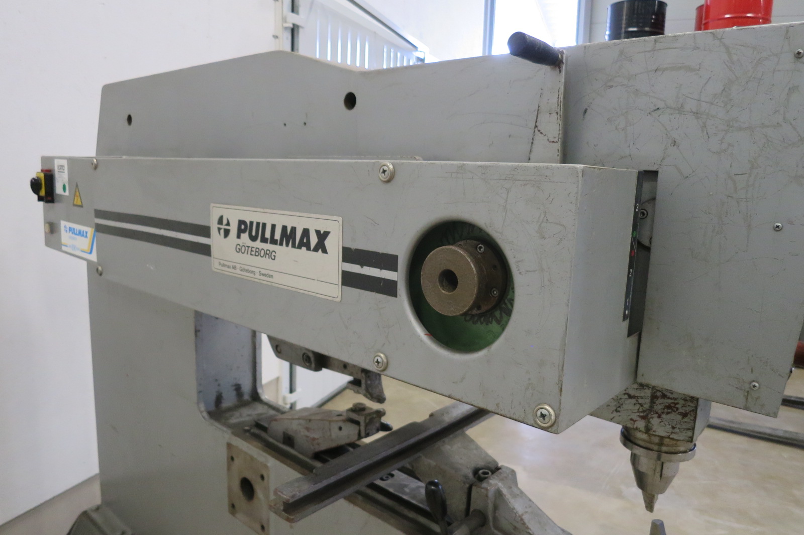 Sheetmetal machine Pullmax P201 - PS Auction - We value the future ...