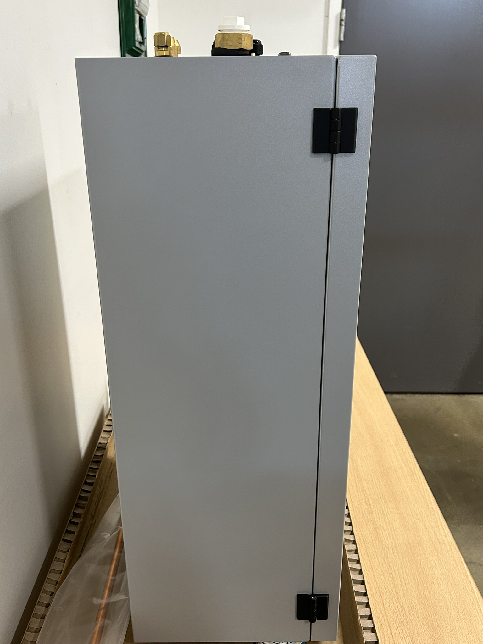 Air-water heat pump HEFOS V7 13kW - PS Auction - We value the future ...