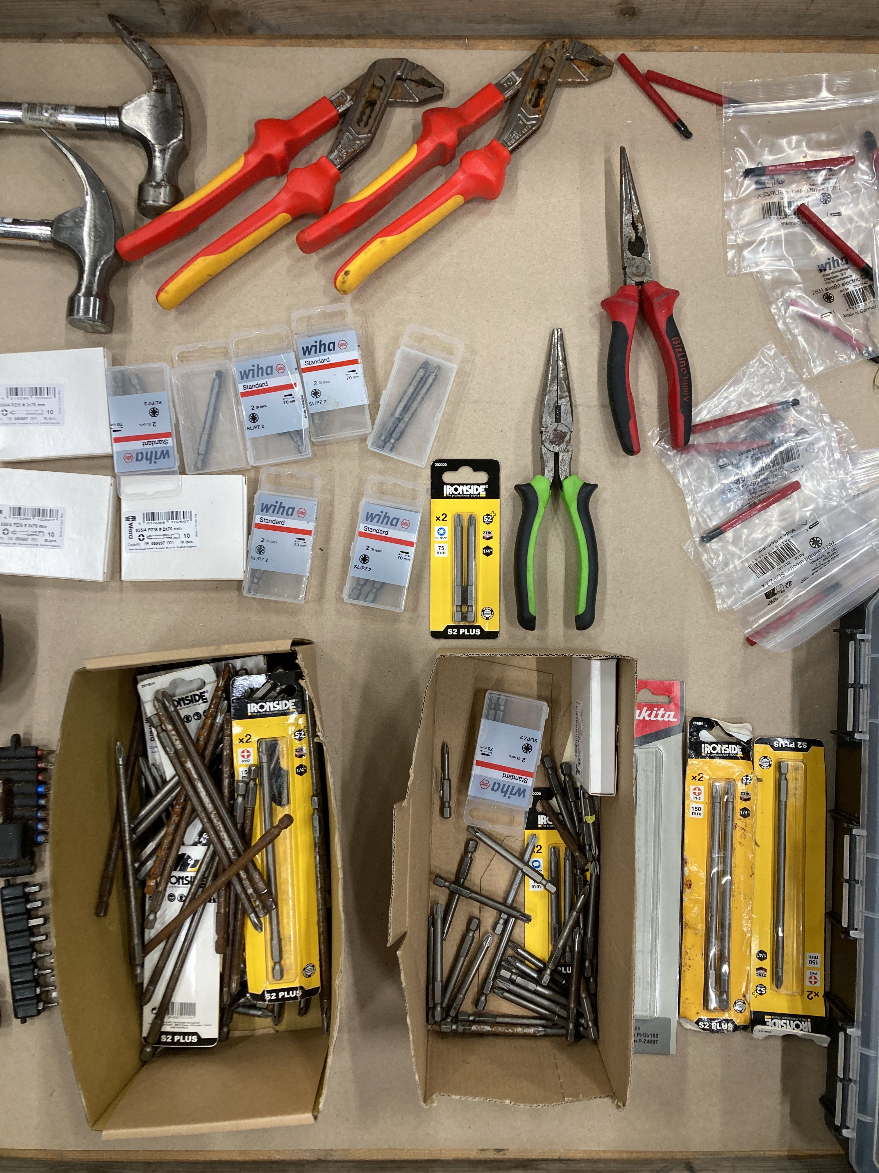 Assortment box, hand tools and bits - PS Auction - We value the future ...