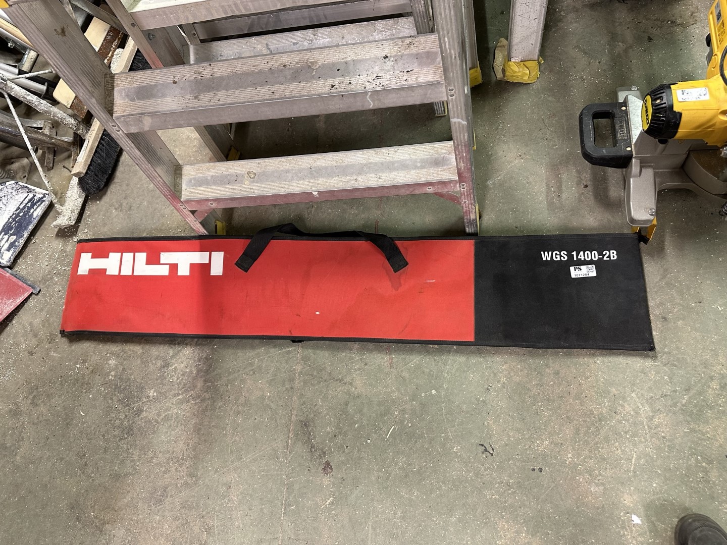Guide rail Hilti WGS 1400-2B - PS Auction - We value the future ...