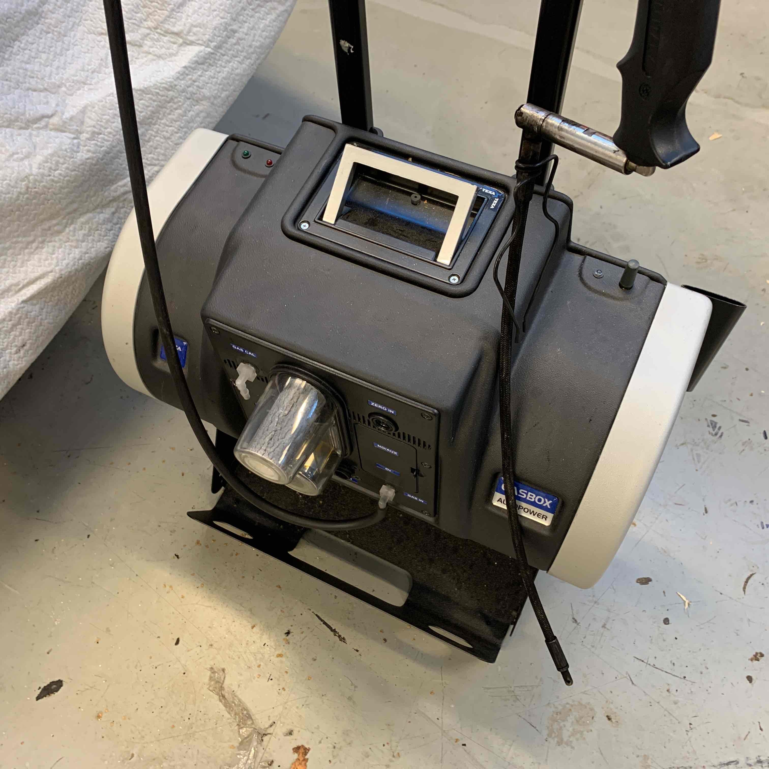 Avgastestare för bensin- och dieselbilar Texa GASBOX och OPABOX ...