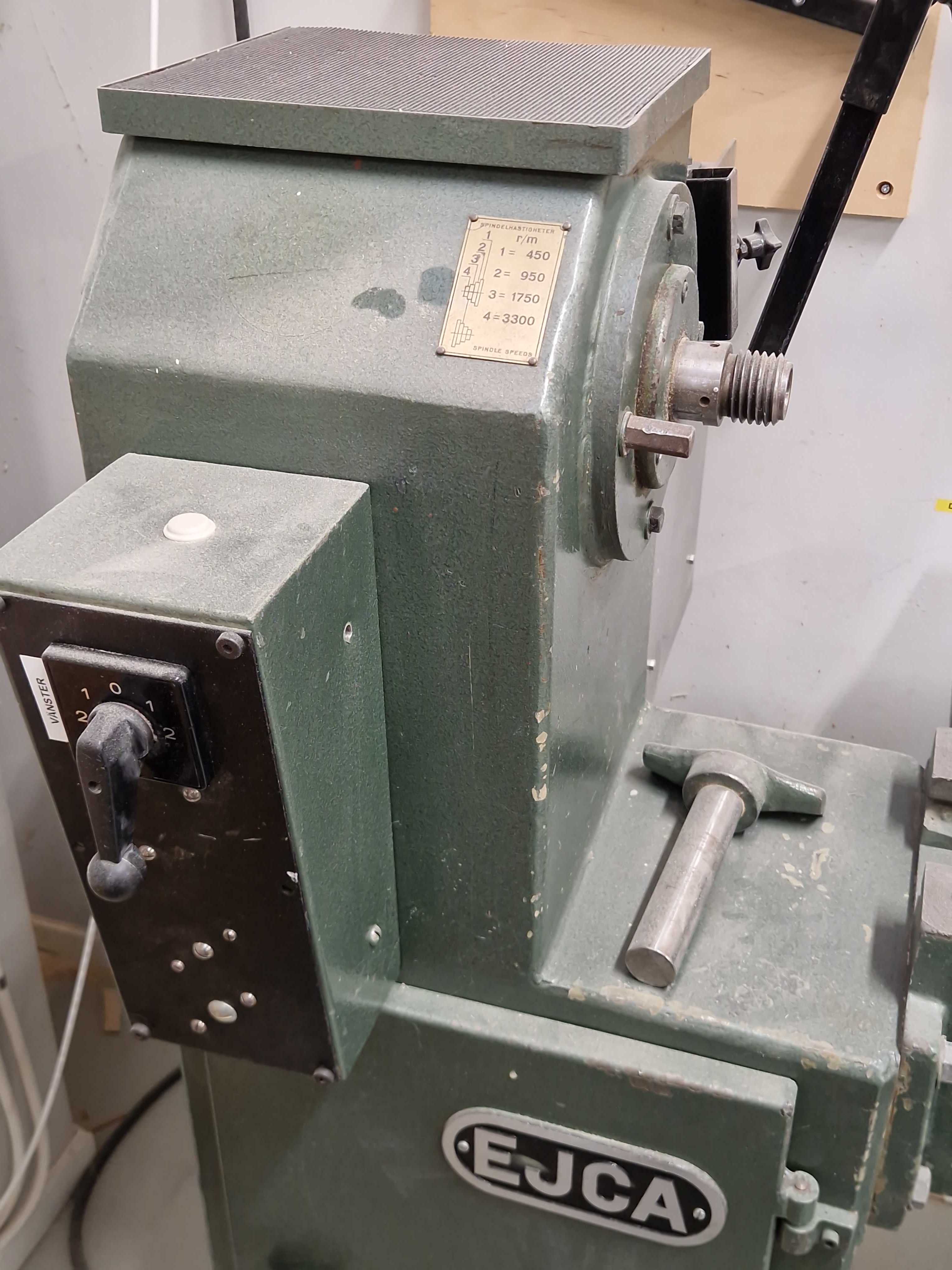 Wood lathe EJCA with tools - PS Auction - We value the future - Largest ...