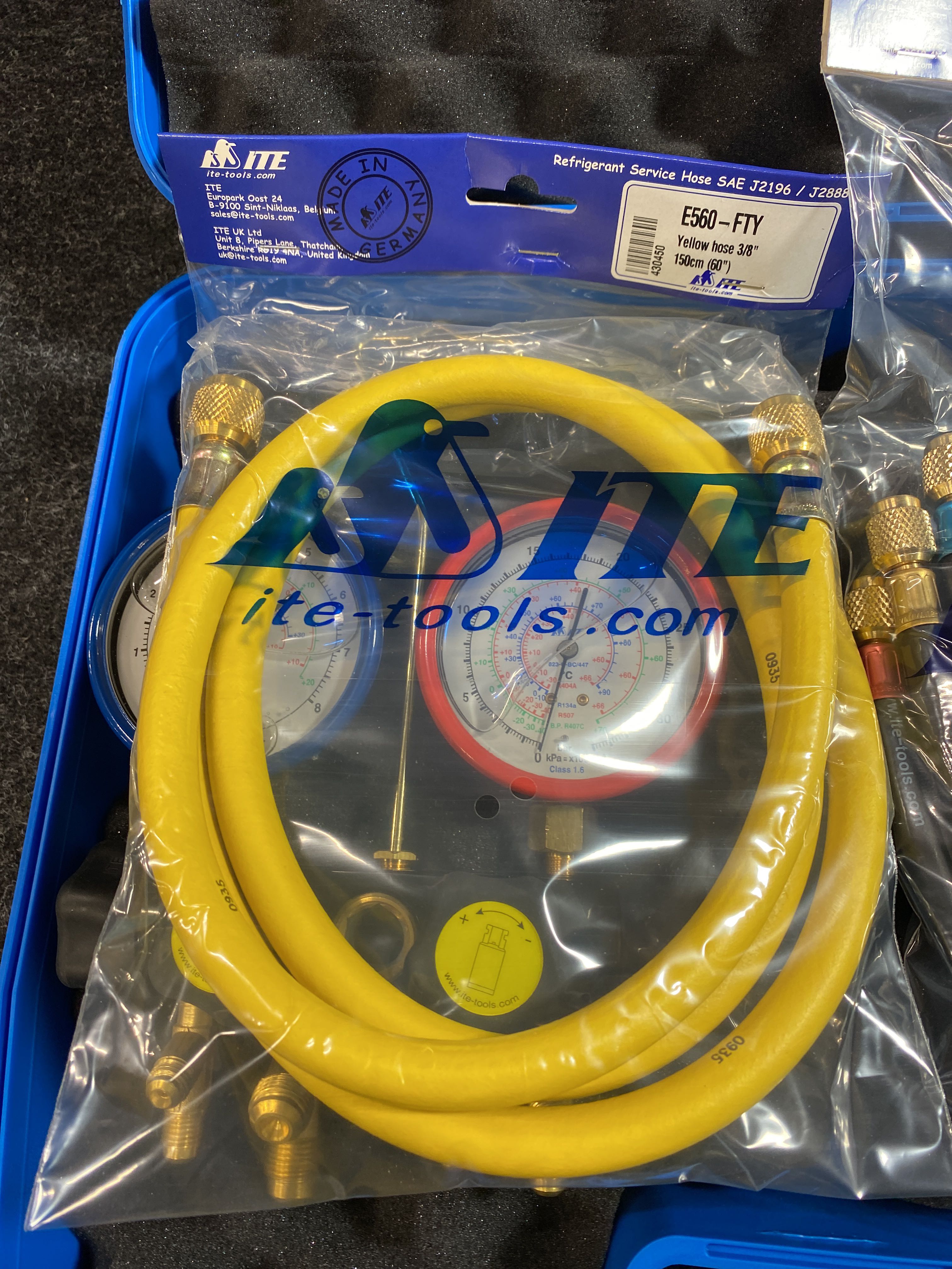 Manometer 4 Valve Gauges - Auktioner online - Nätauktioner ...