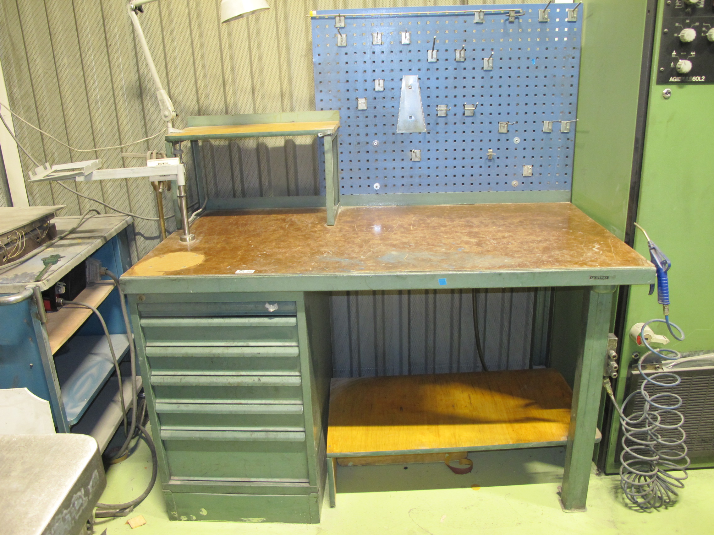 Workbench with tool board - PS Auction - We value the future - Largest in net auctions