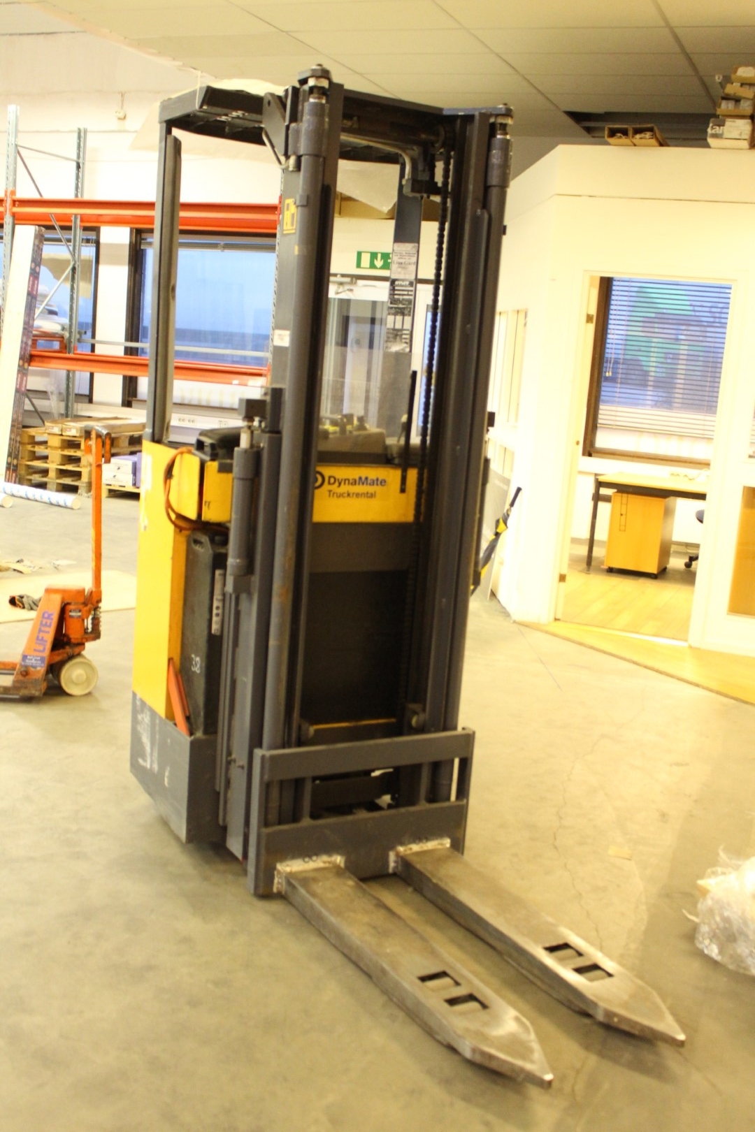 Pedestrian stacker Atlet 125STFVH 360 AJN -1999 - PS Auction - We value ...