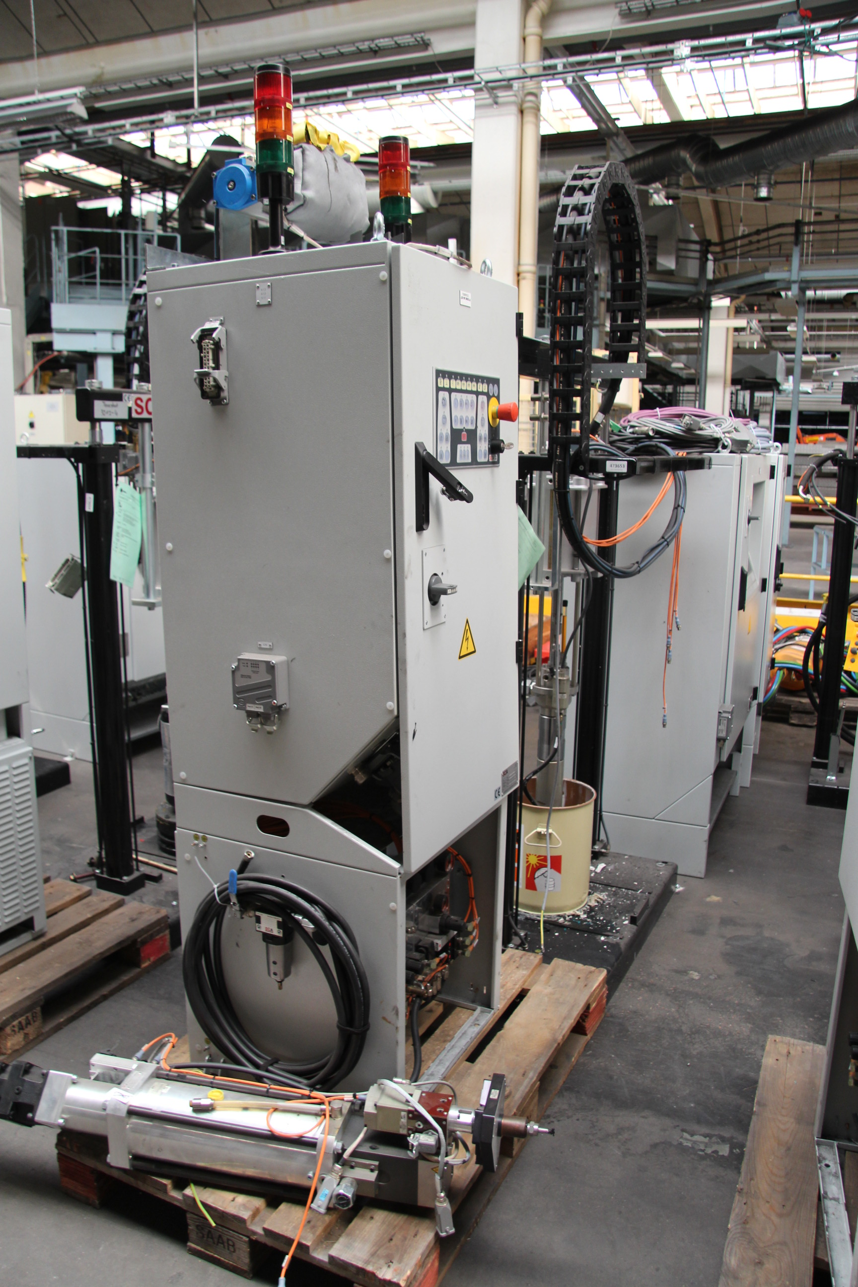 Adhesive system for automation SCA with vision system - PS Auction - We ...